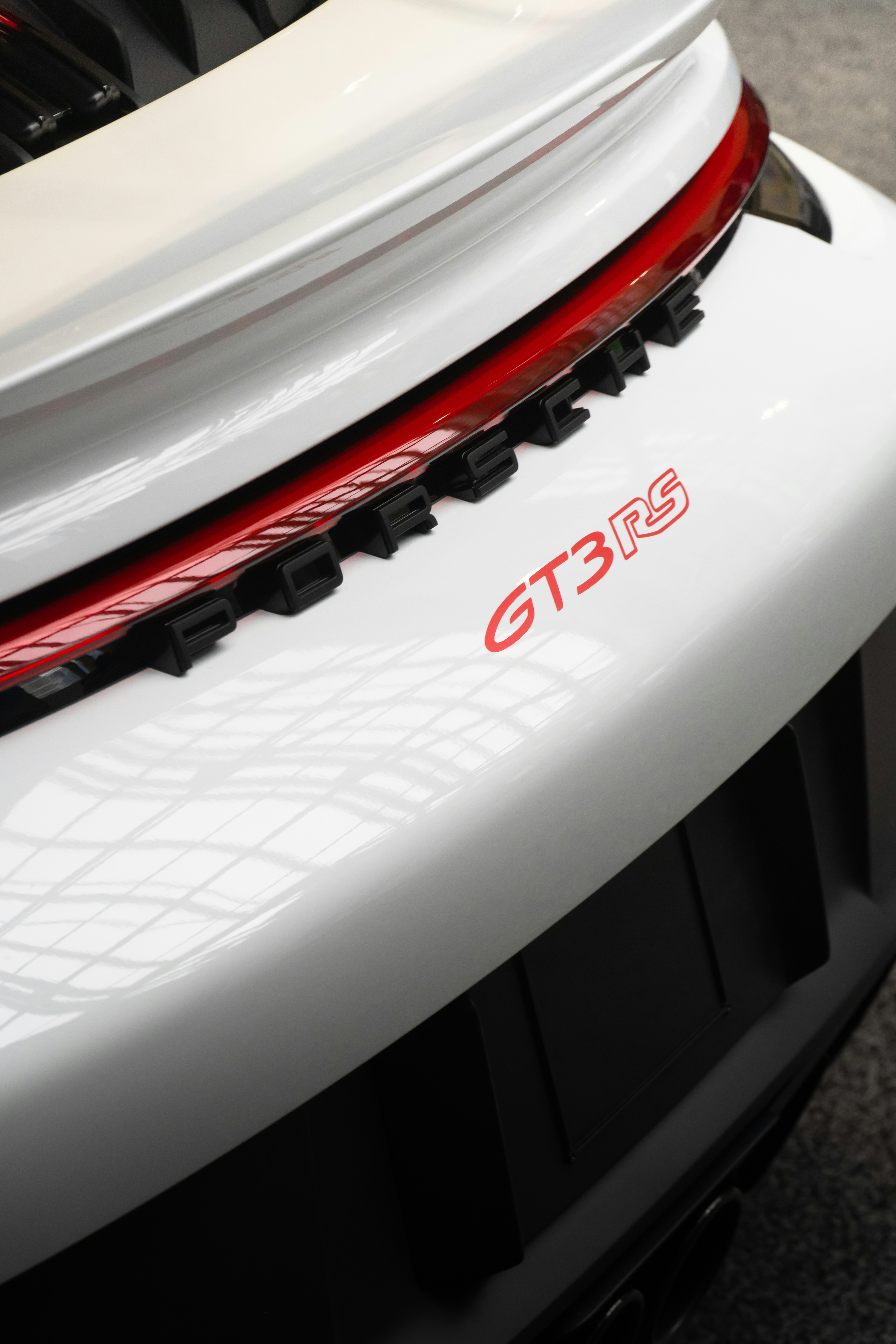 Rear Badge Spotlight: GT3 RS Emblem on Glossy White Hood
