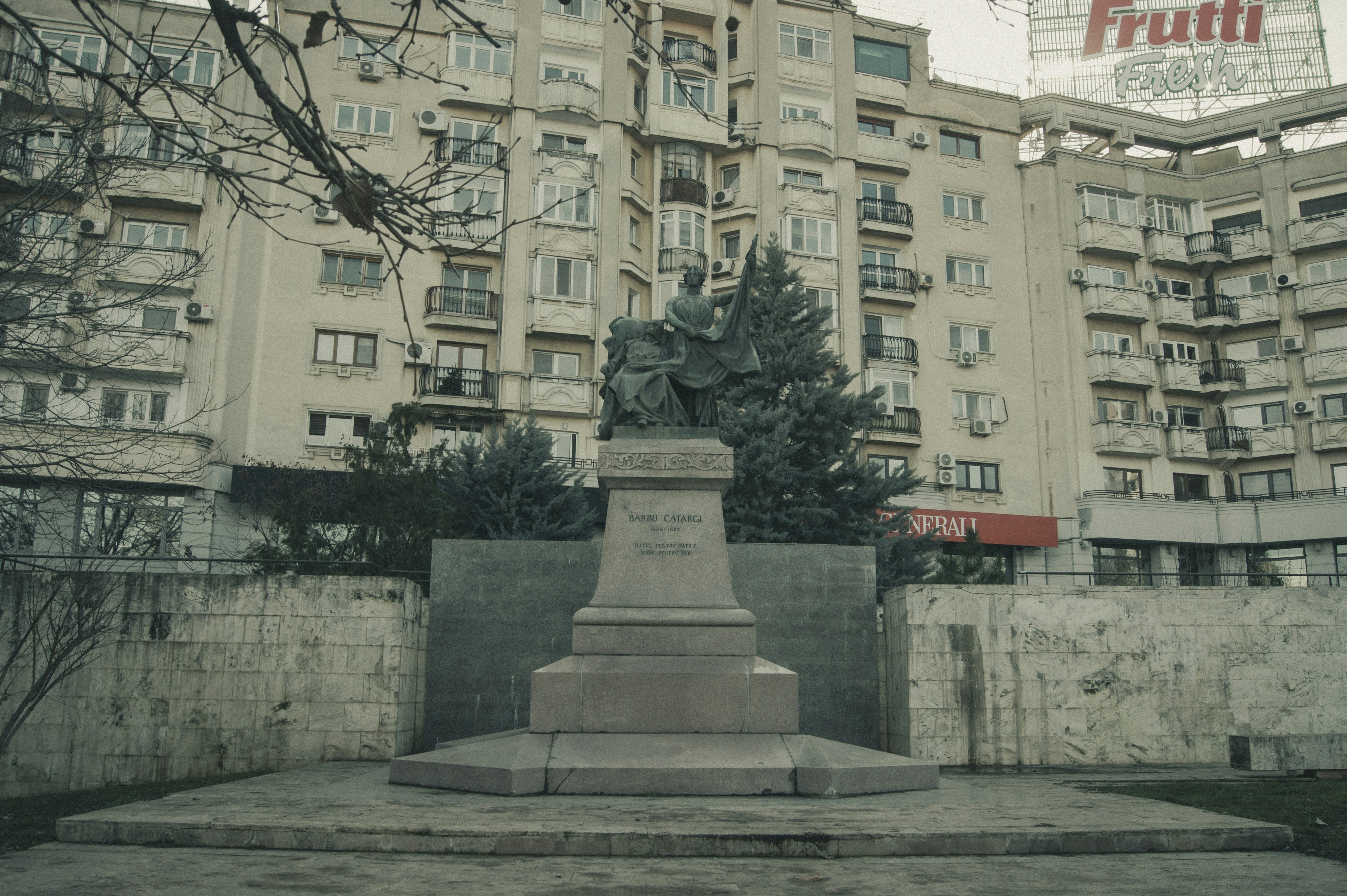 Monument in the Urban Cutaway