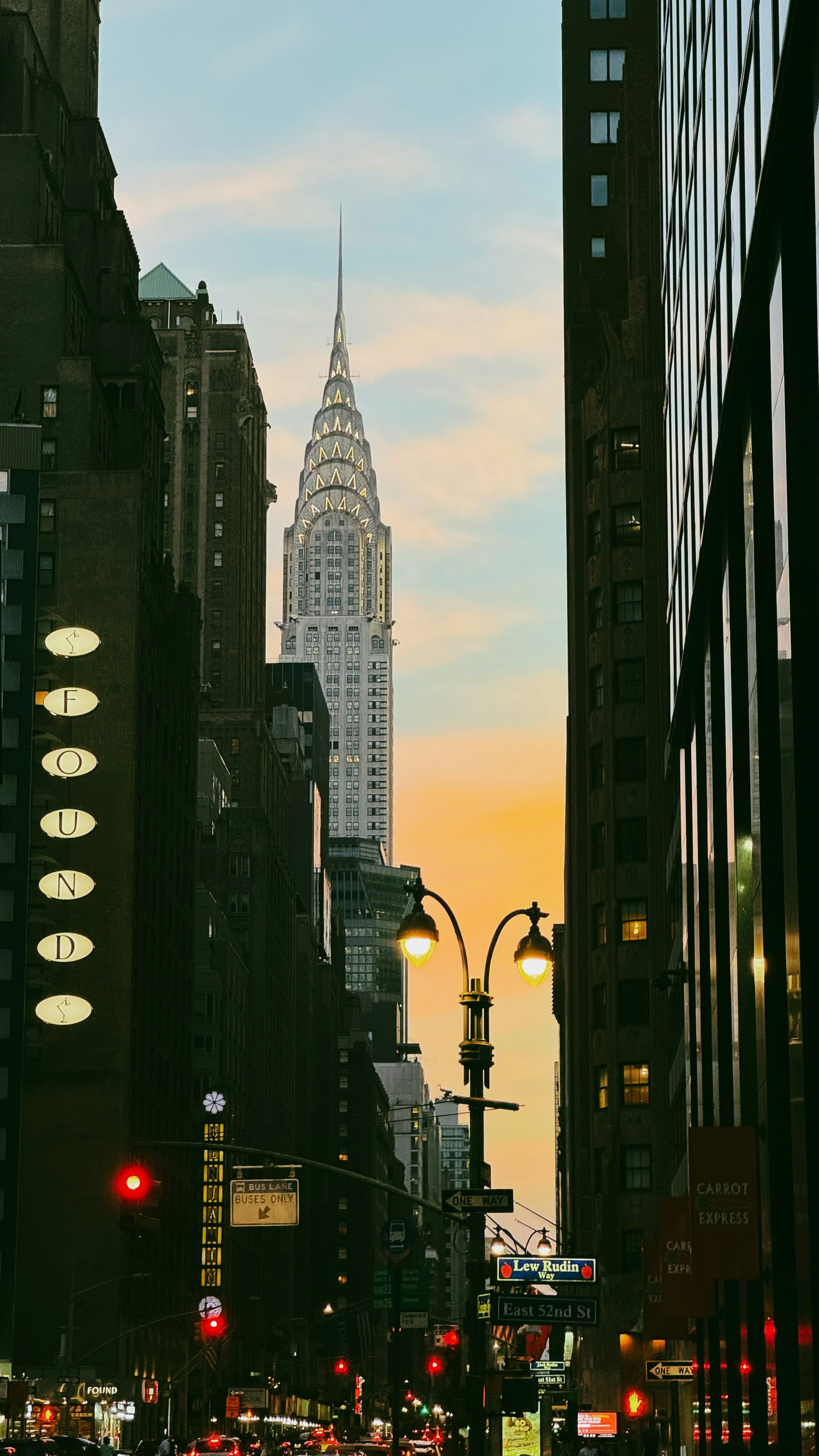Chrysler's Shadow: Midtown Sunset Framing the City Skyline