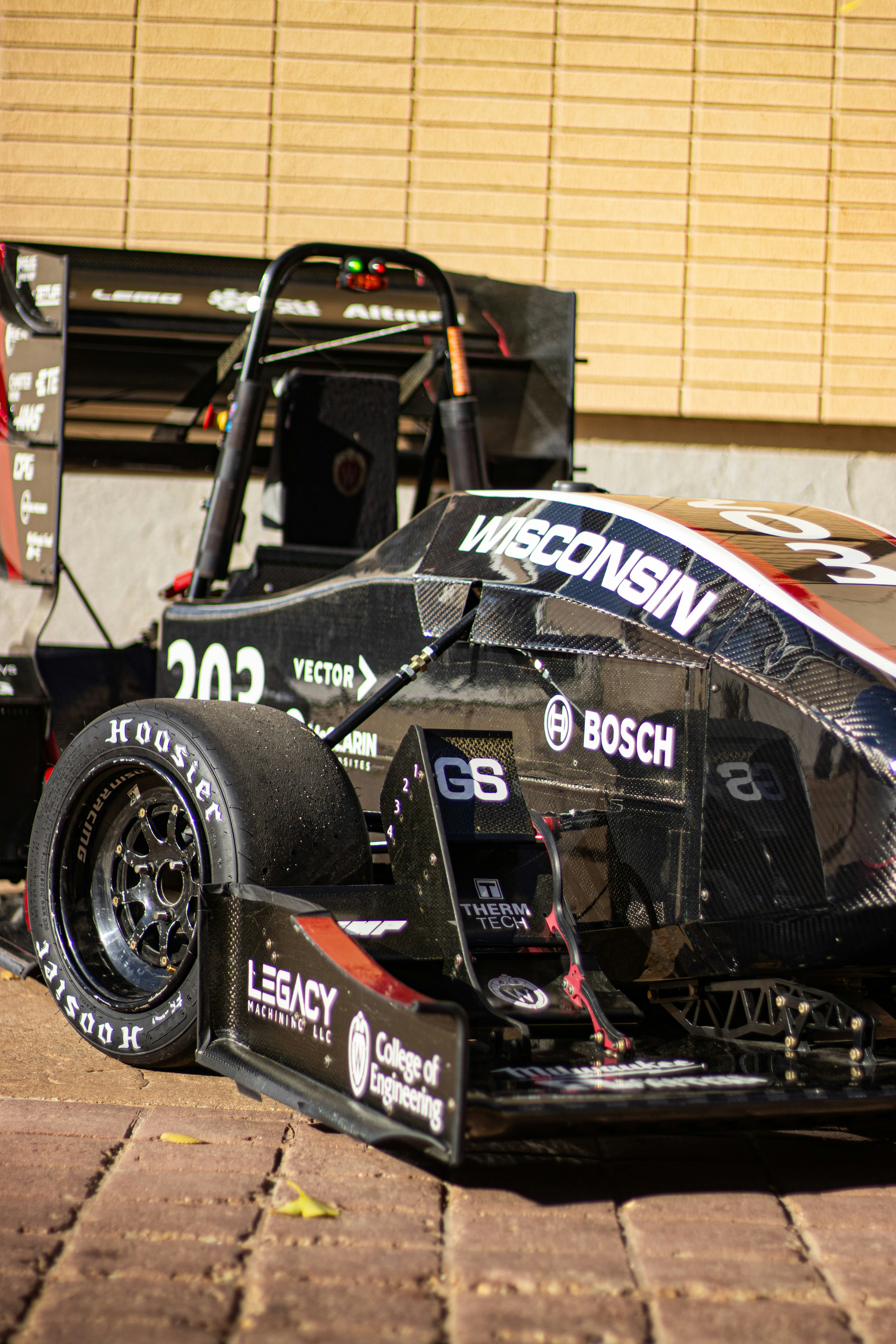 Wisconsin Racing Machine: Cornerstone of Carbon Fiber and Chrome