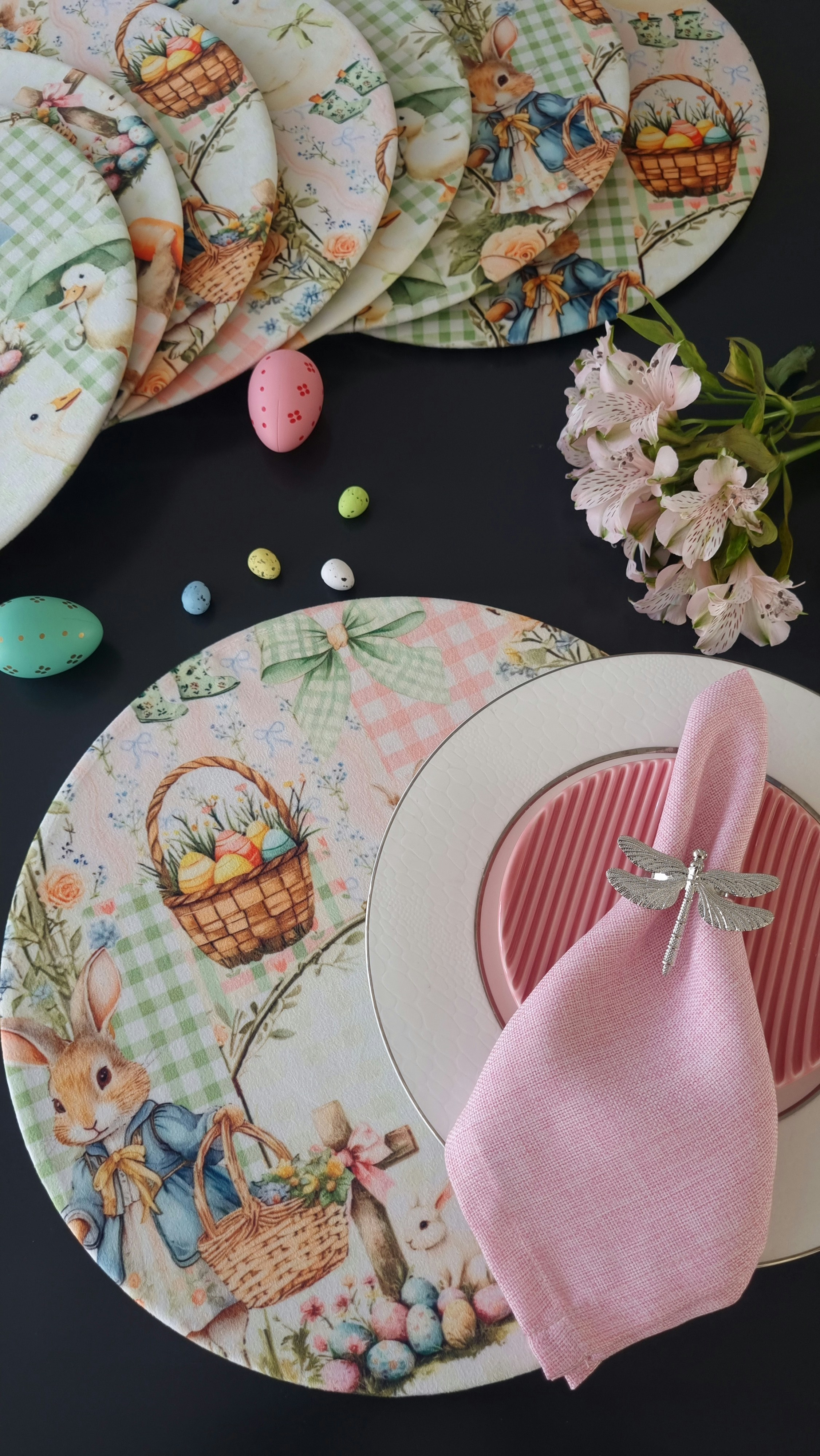 Easter Tableaux: Floral Plates and Pink Napkin Weave