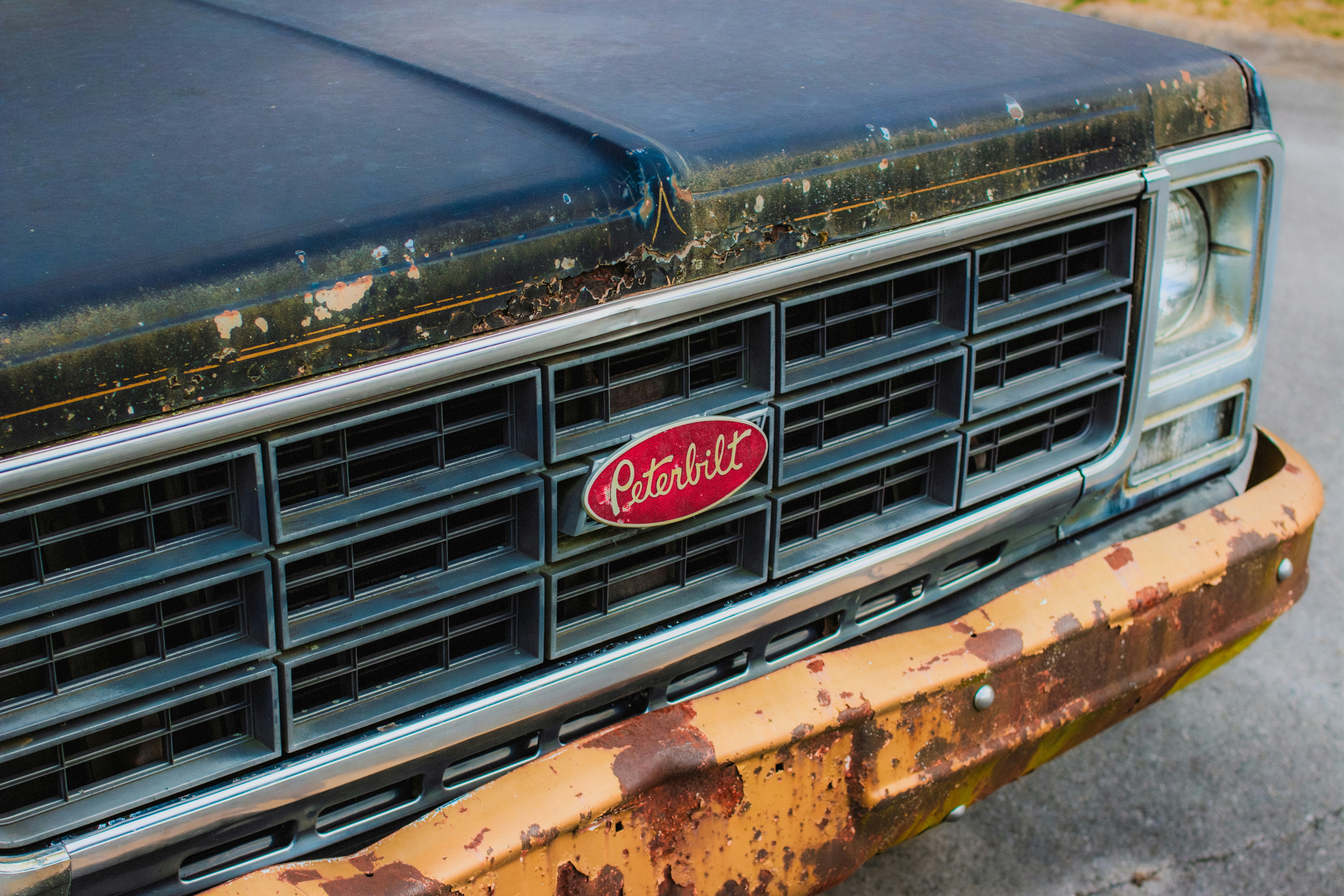Rust and Steel: A Peterbilt Grille in Weathered Patina