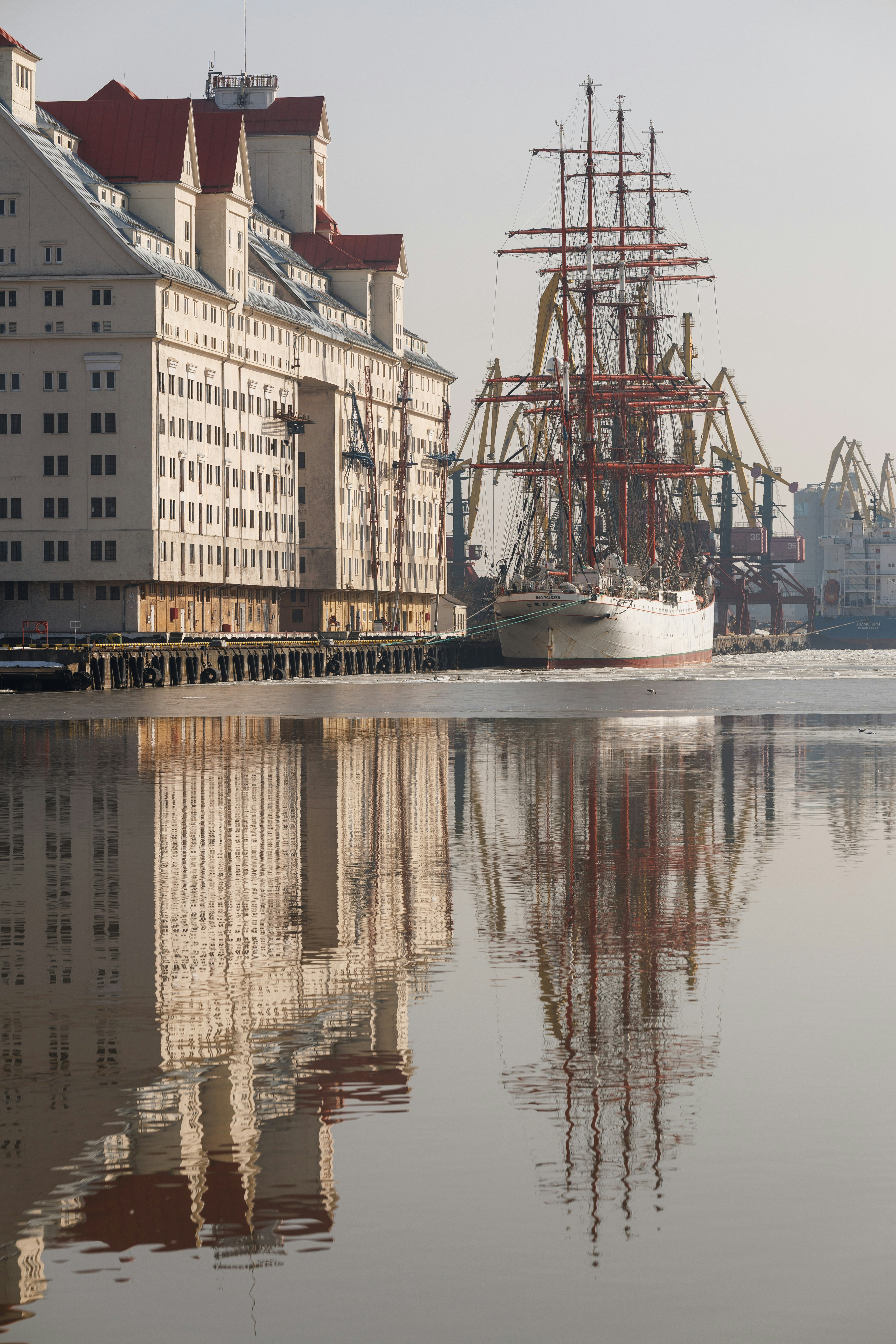 Harbor Rig and Historic Pier: Echoes of a Maritime Staircase