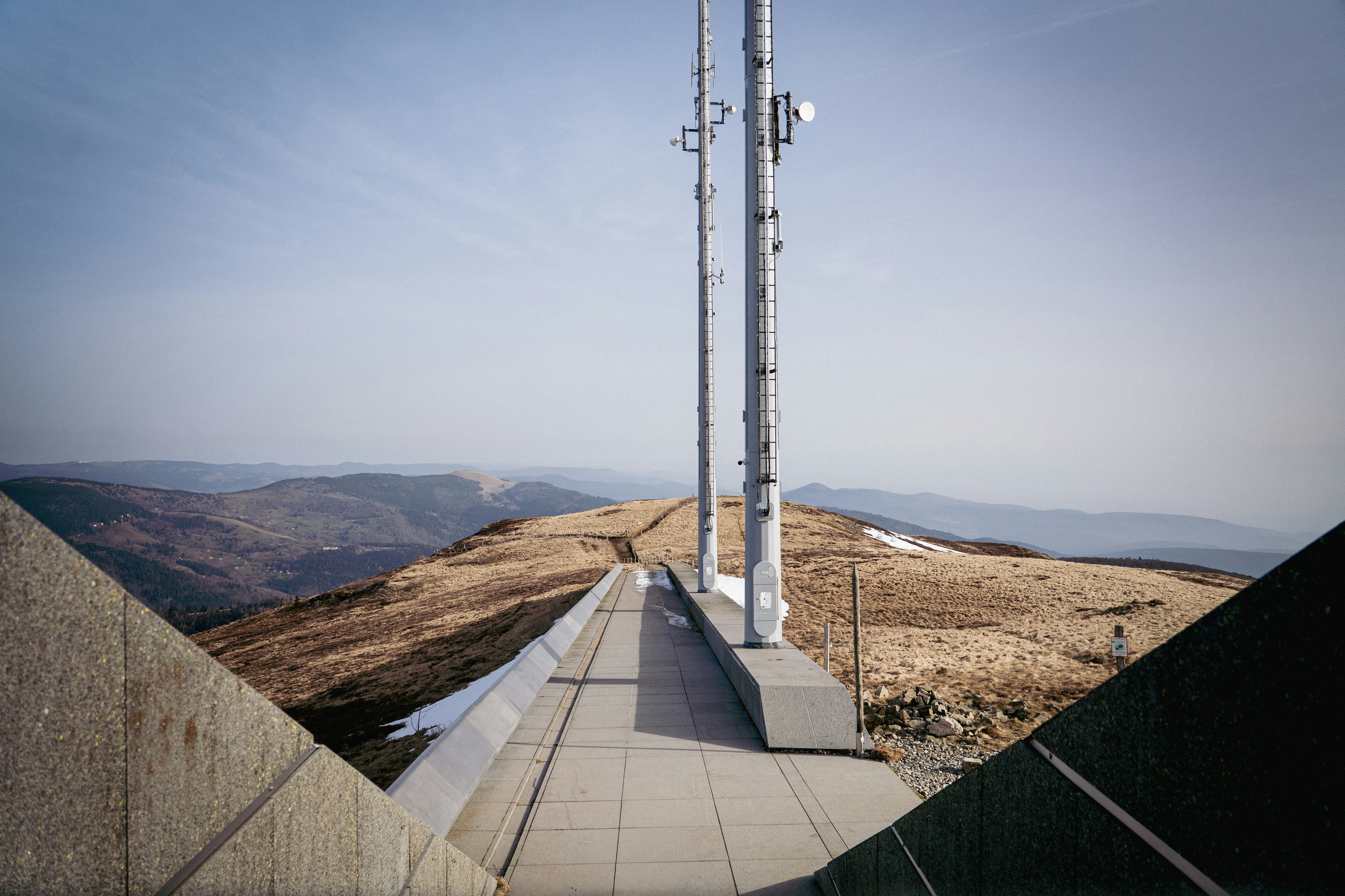 Telecommunications Spire Summit: A Minimalist Ridgetop