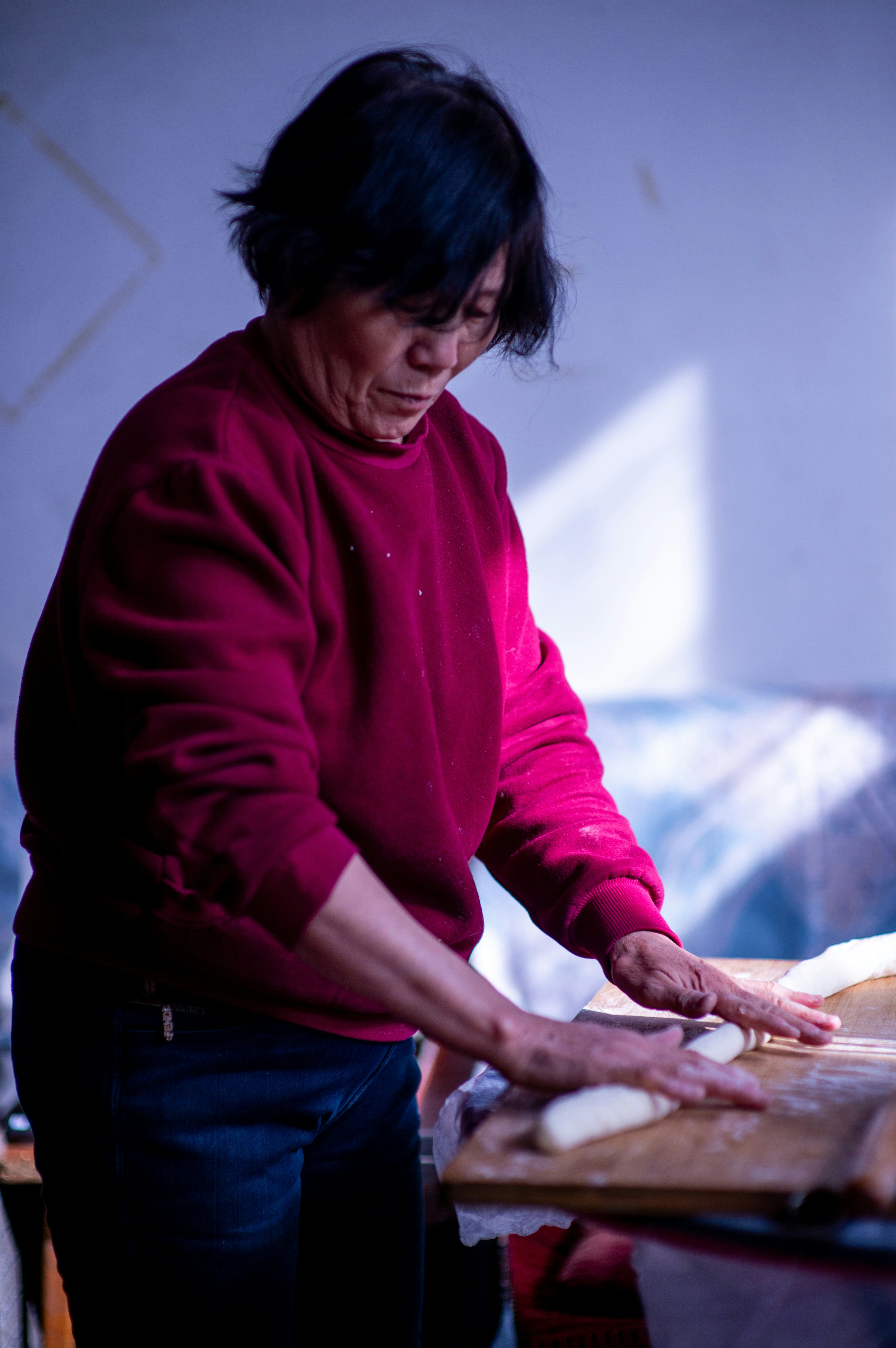 Hands at Work: Dough and Light in a Quiet Studio