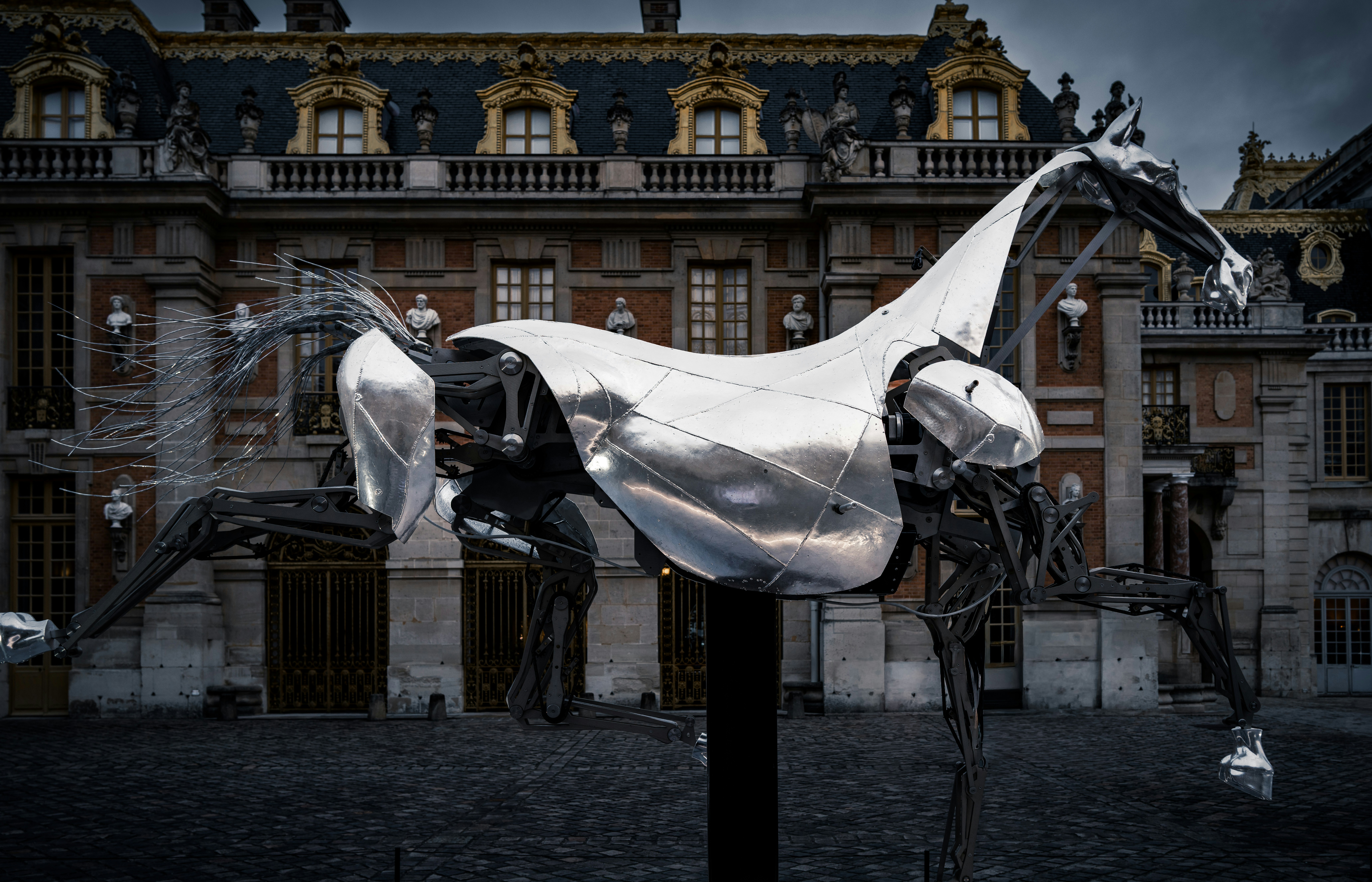 Metallic Mare: A Chrome-Equine Sculpture in a Historic Courtyard