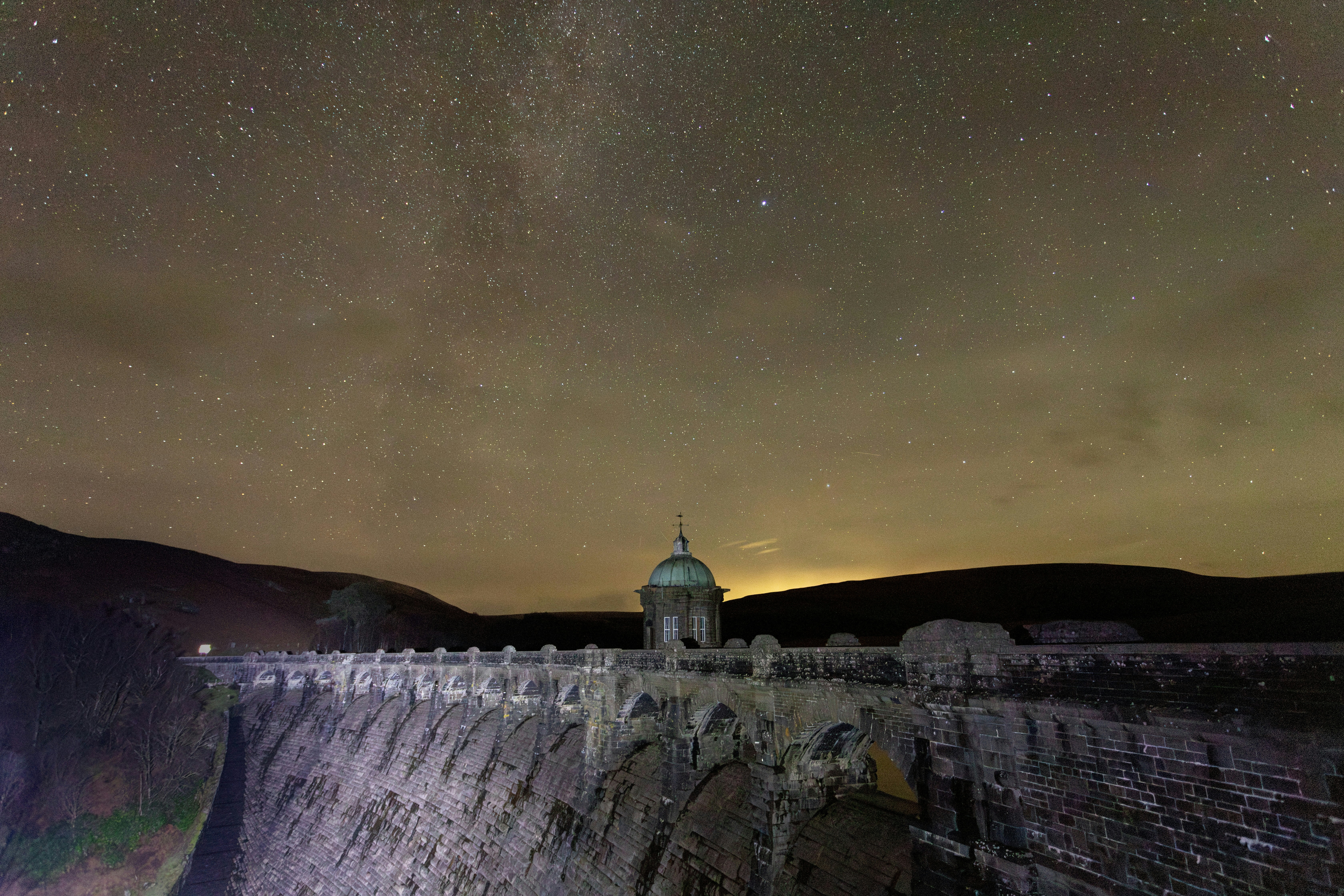 Starlit Bridge: A Milky Way over an Ancient Aqueduct