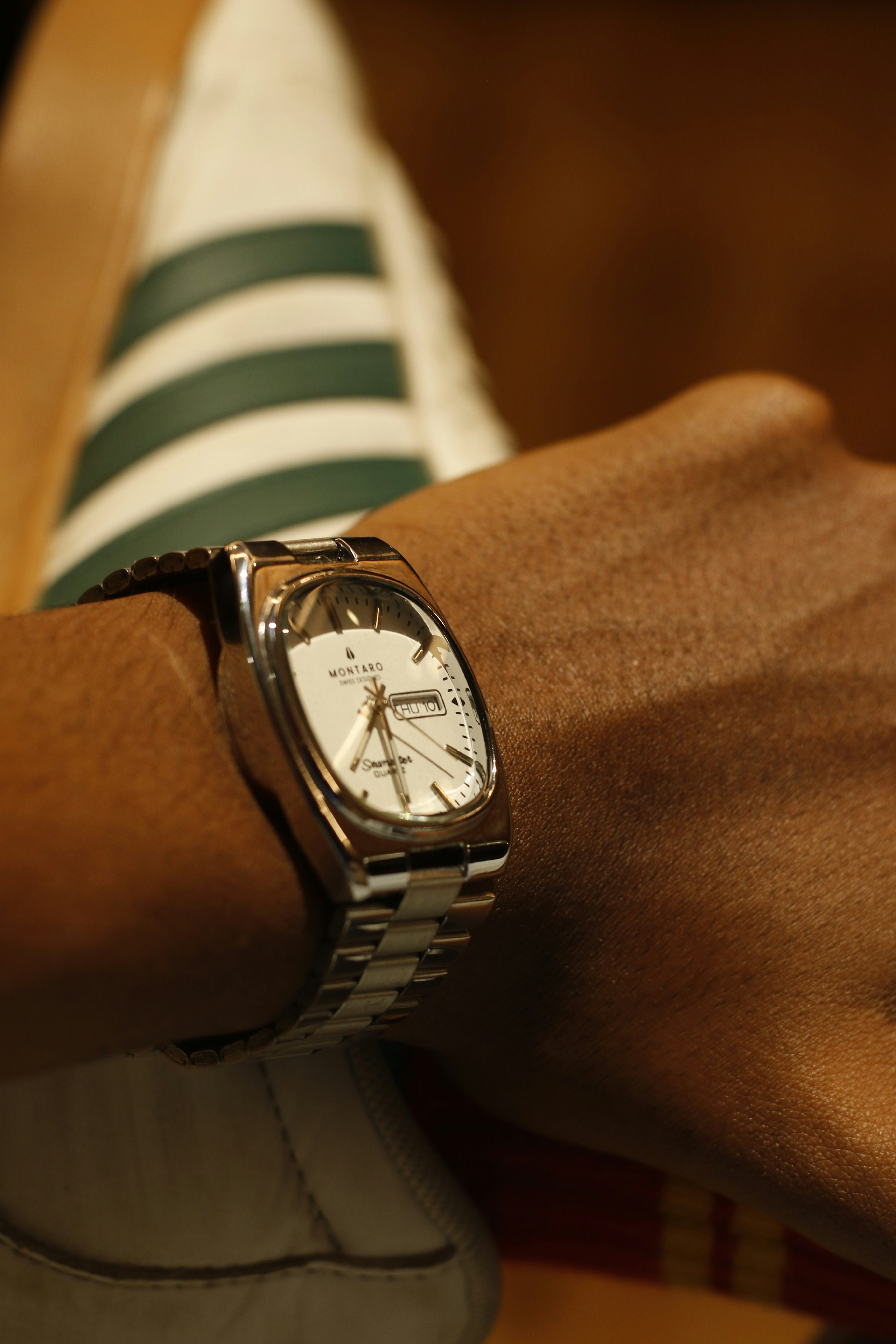 Timepiece on the Wrist: A Quiet Moment of Display