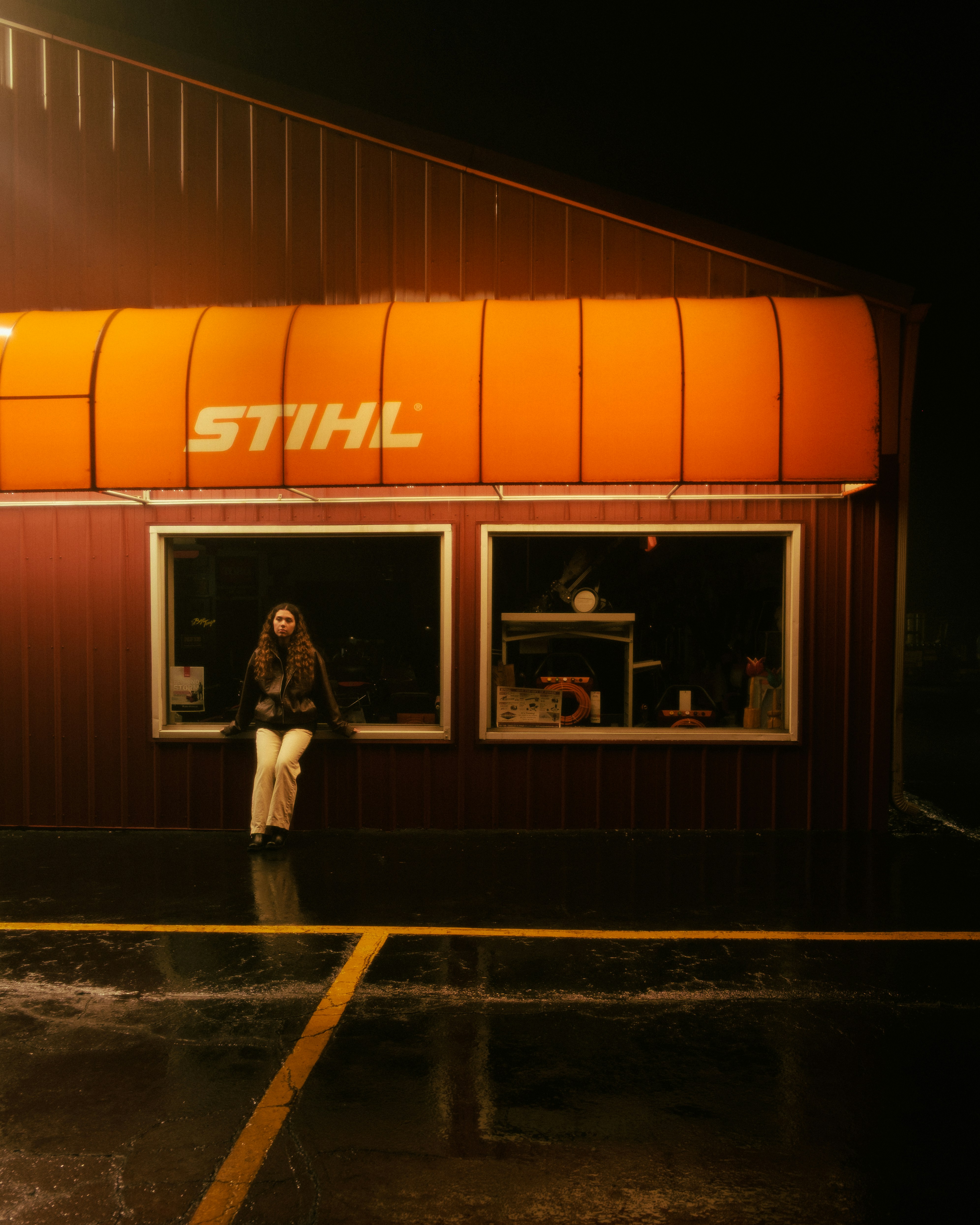 Night Stop by the Orange Shelter: A Quiet Moment Outside STIHL