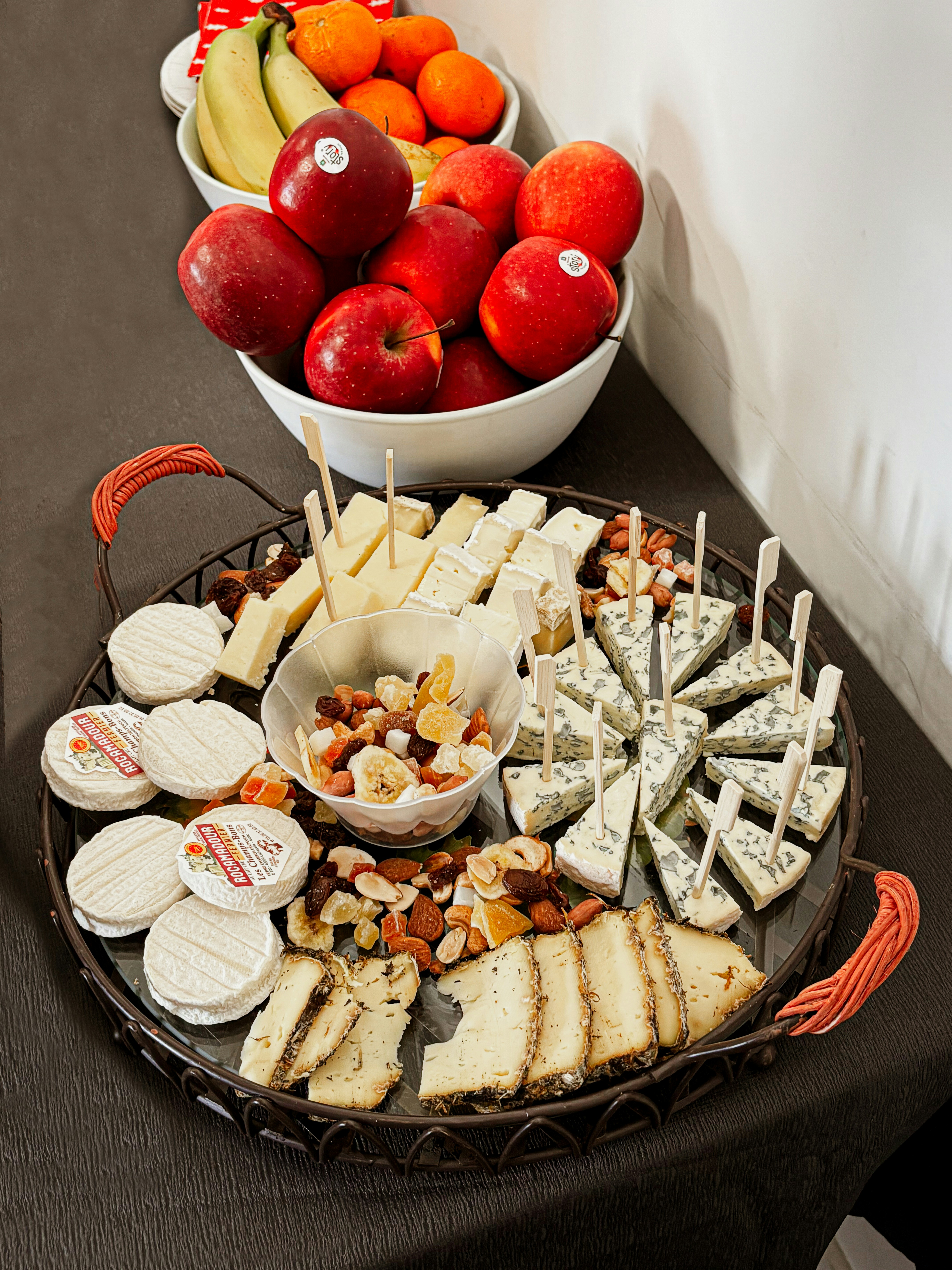 Cheese Tray Constellation: A Rustic Corner of Fruit and Feta