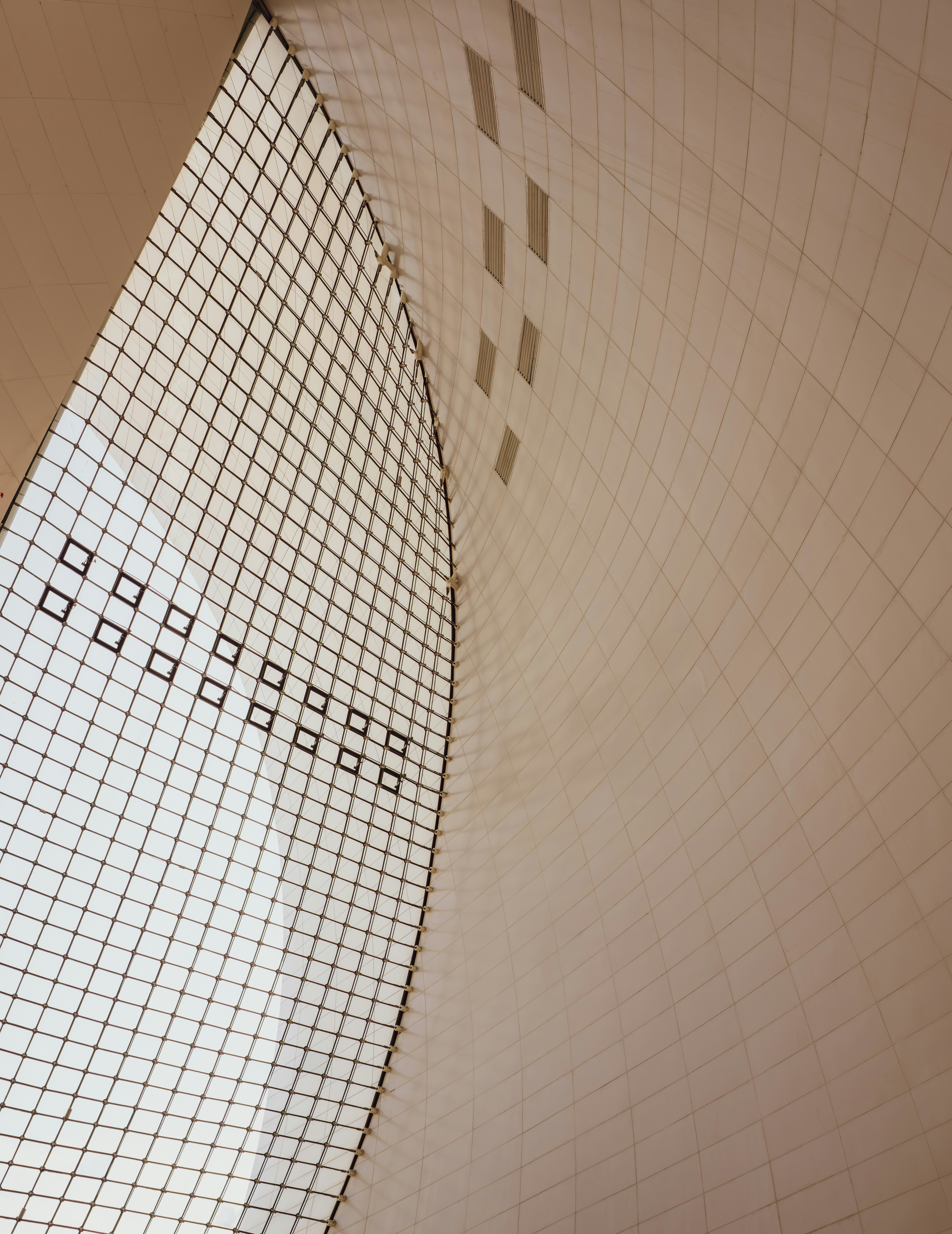 Curved Tile Facade: Geometry Meeting Light