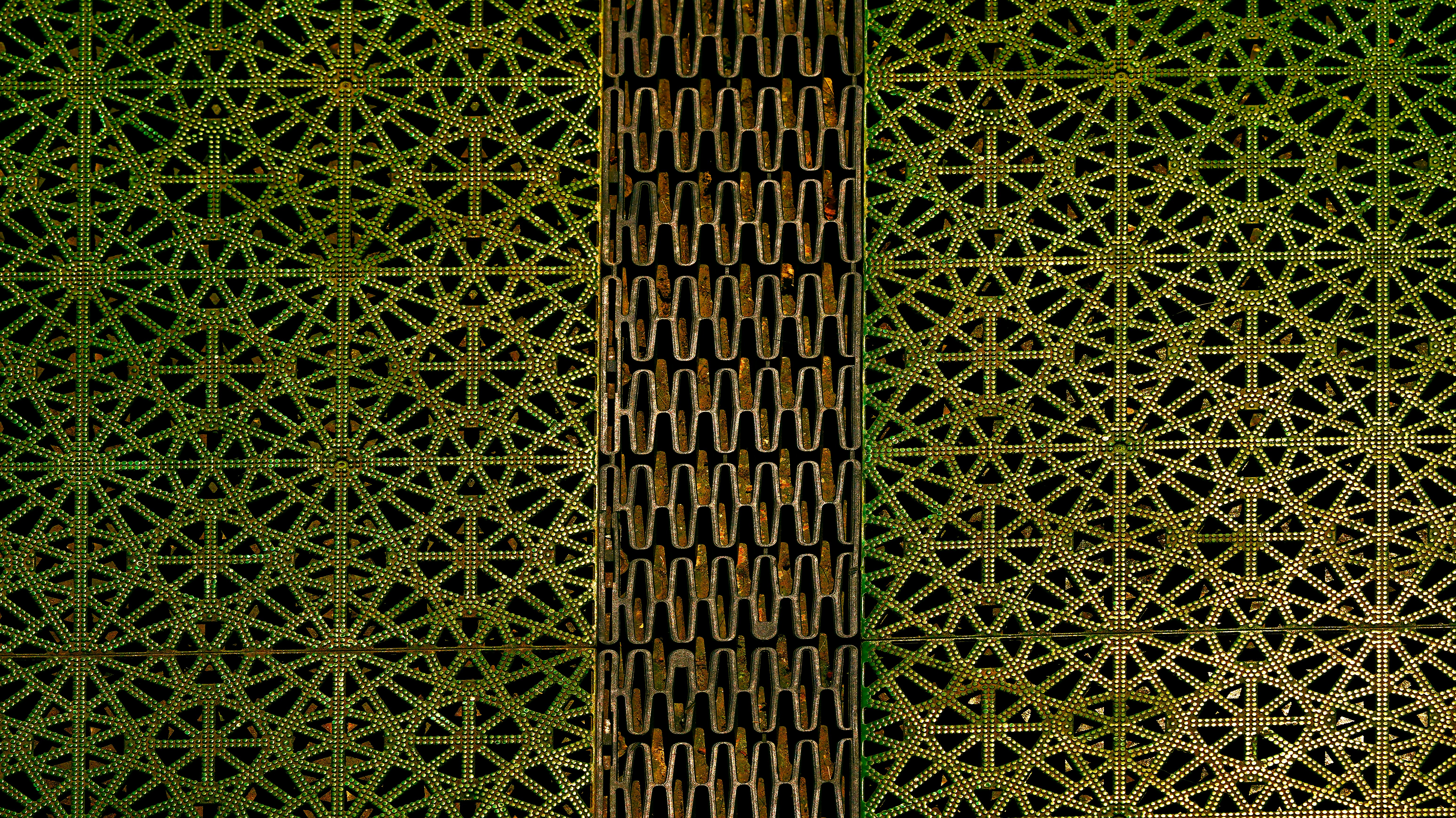 Geometric Facade: A Central Stripe Through Lattice Walls