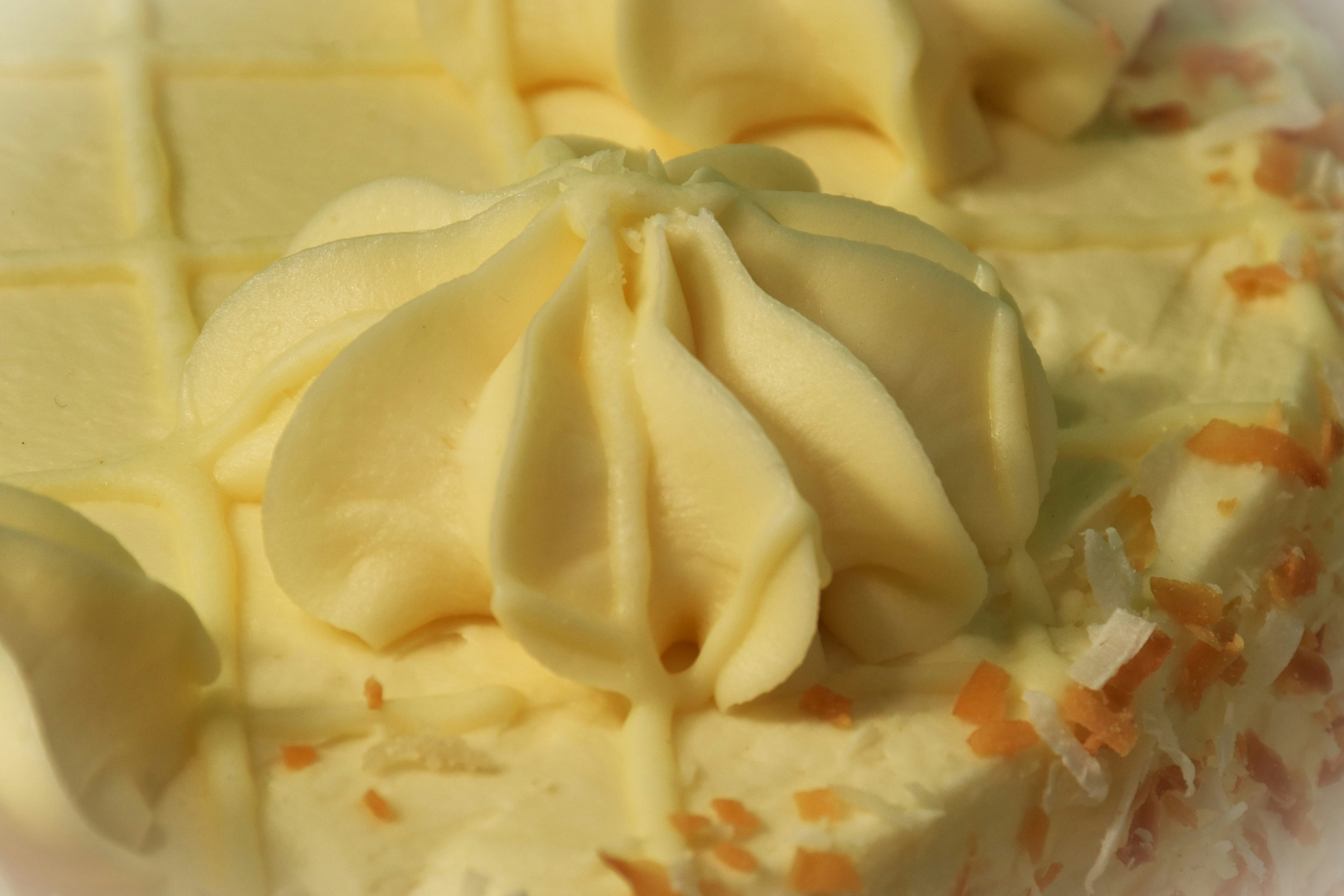 Creamy Carved Center: A Close‑Up Slice of Velvet Frosting