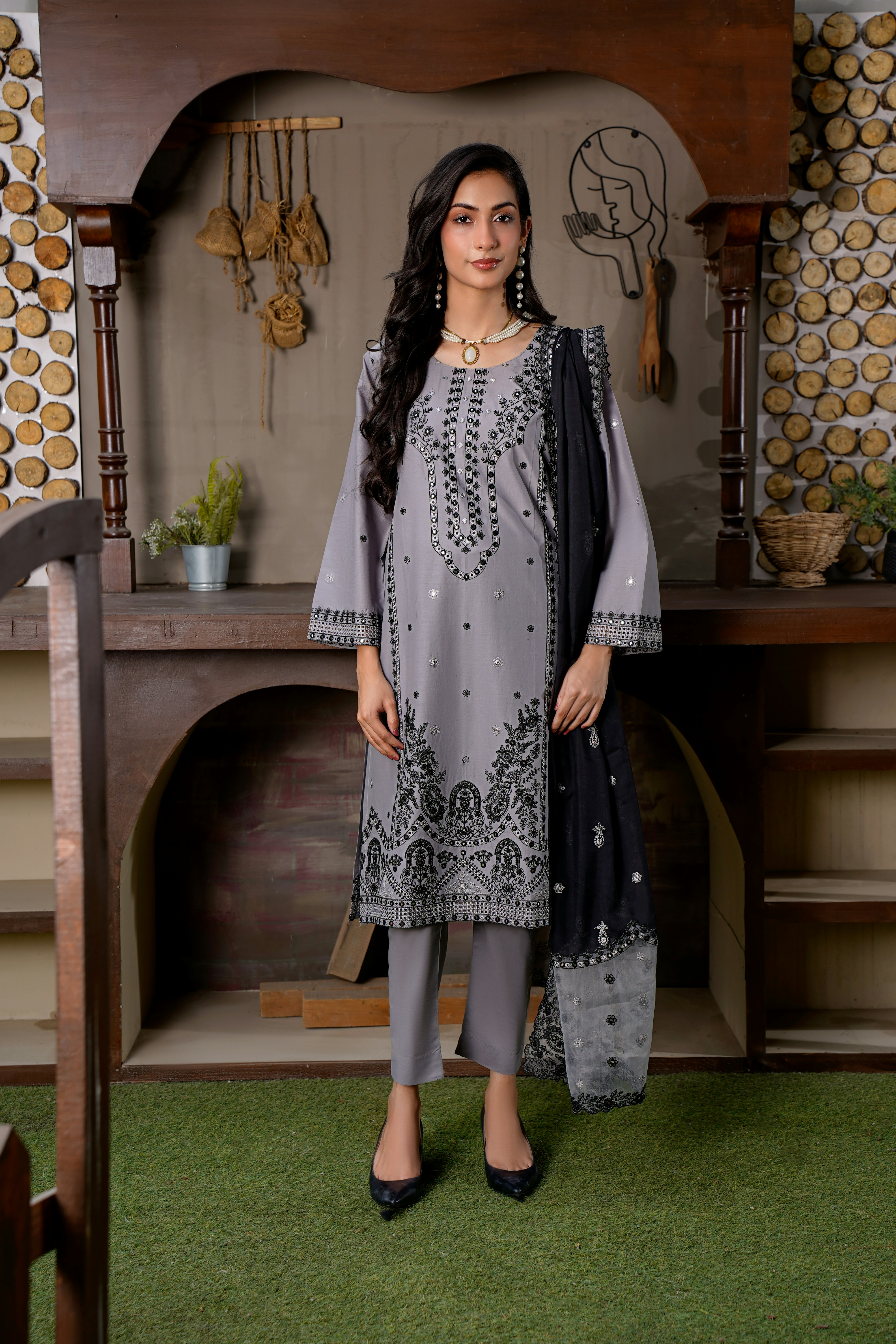 Grace in Gray: A Traditional Ensemble Adorns a Rustic Studio Set