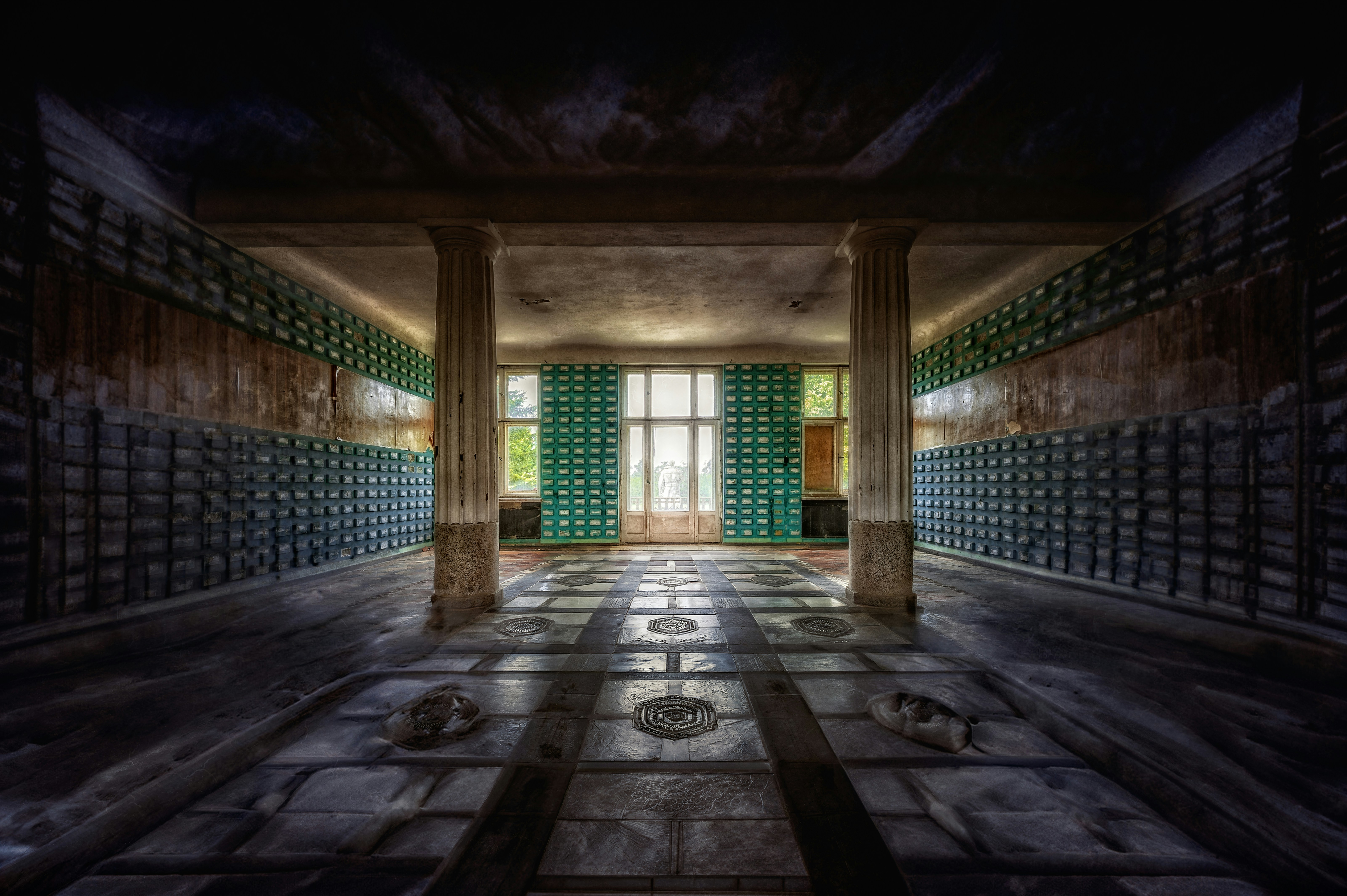 Echoes of a Silent Hall: Green doors at the End of Time