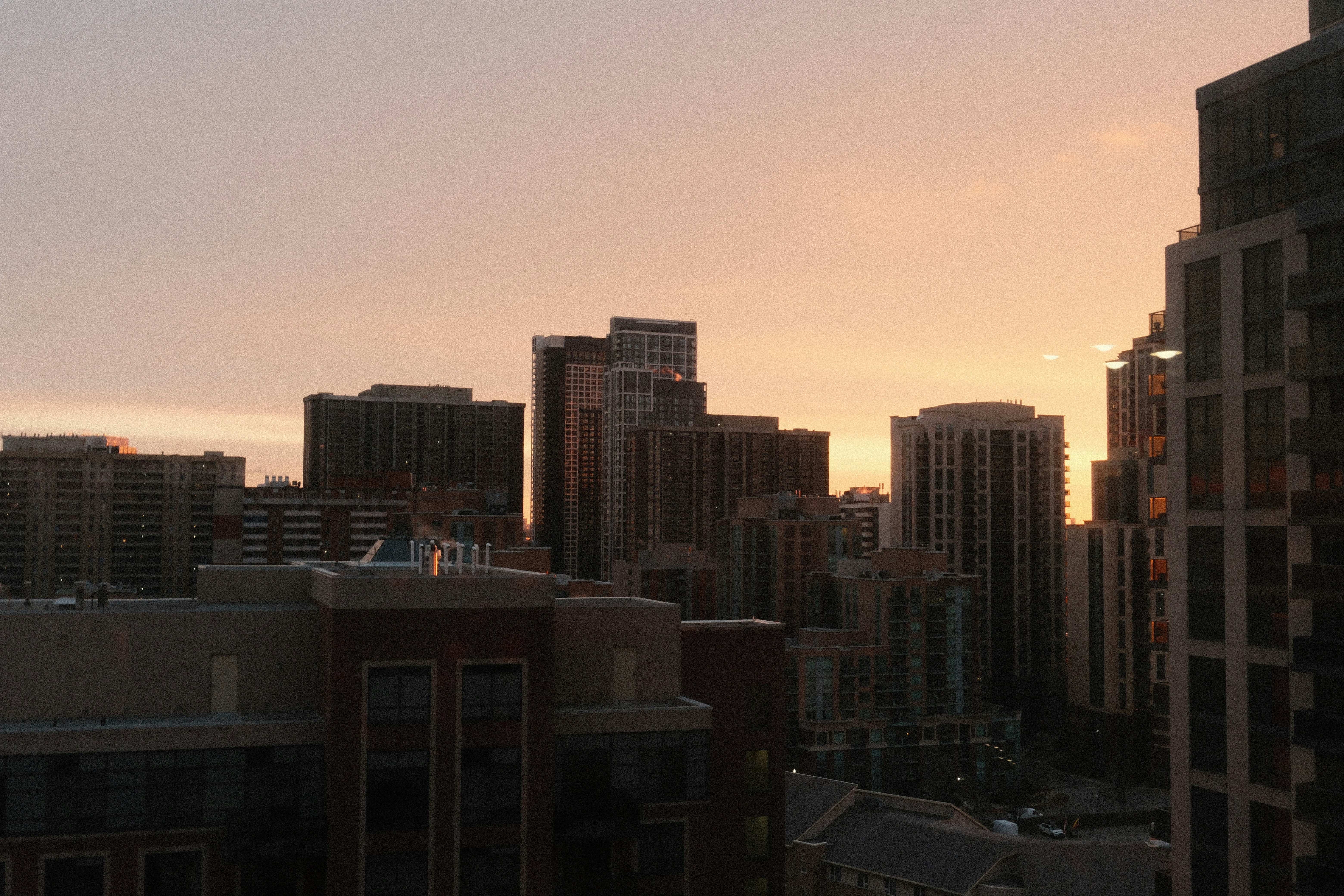 Sunset Over the Urban Crest: Twilight Towers Byte