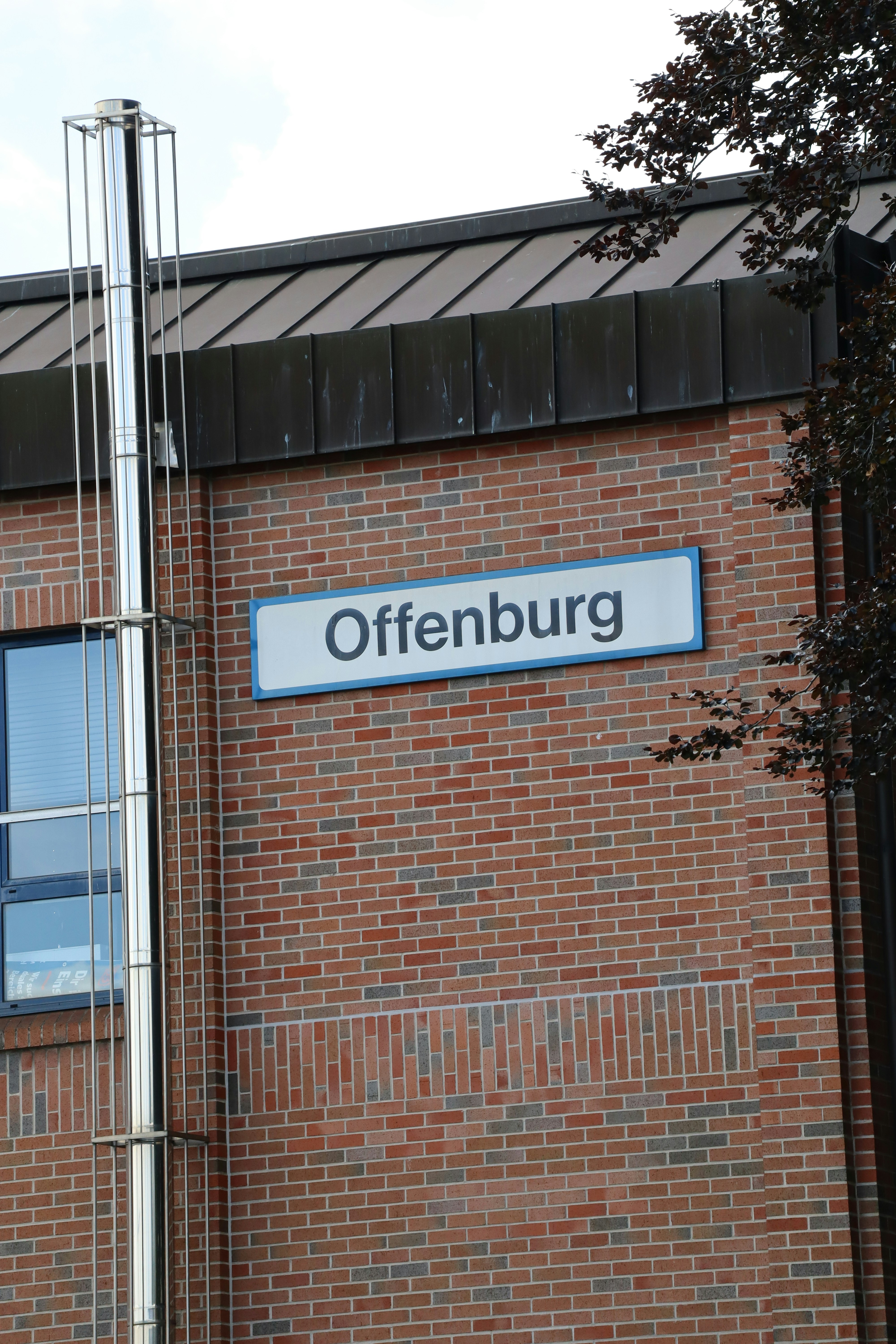 Brick Station, Signpost Noir: Offenburg Station in Focus