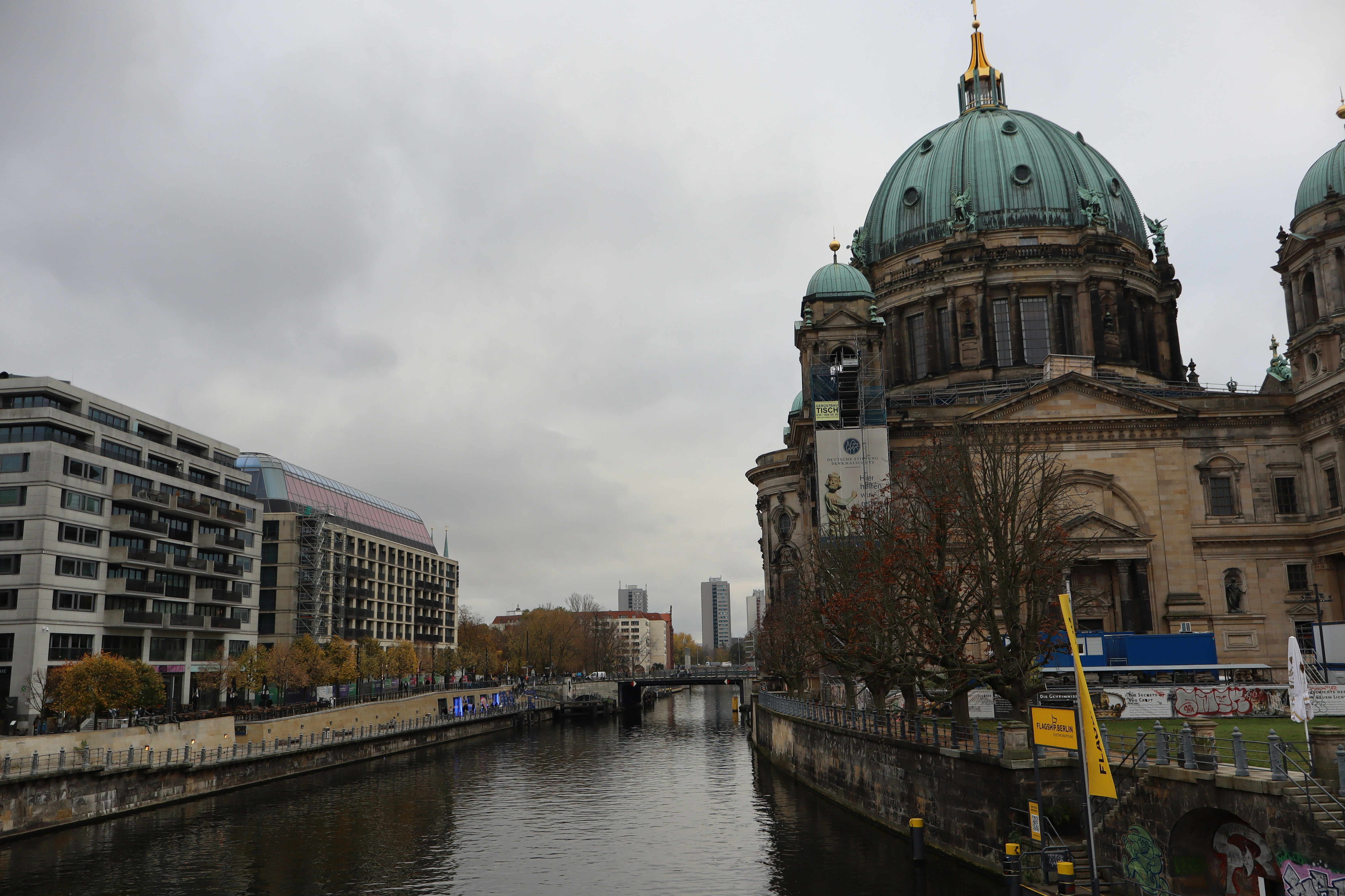 Domed Cathedral by the Spree: A Riverfront Silhouette