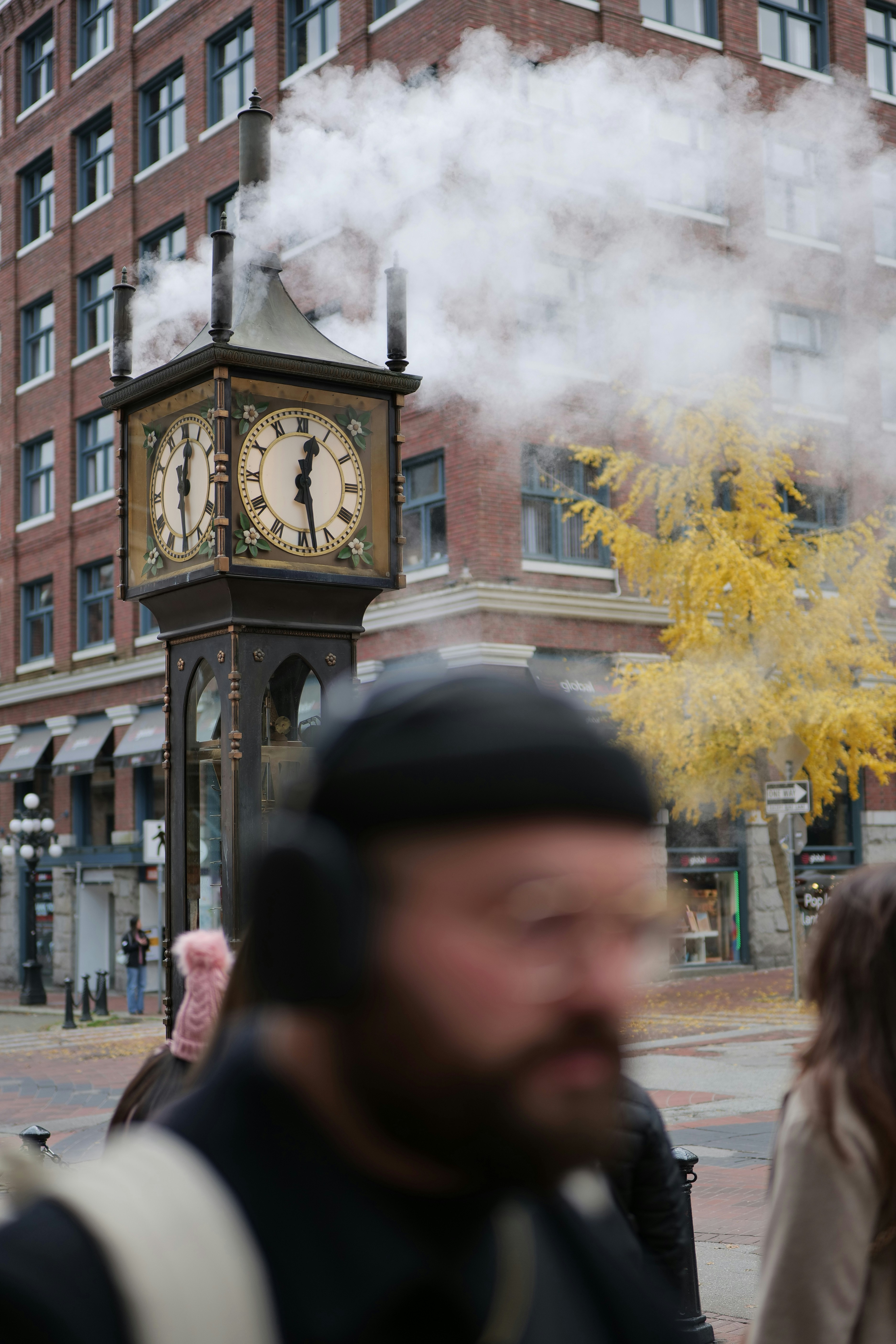 Steam Clock in the Crowd: Urban Steam and Time
