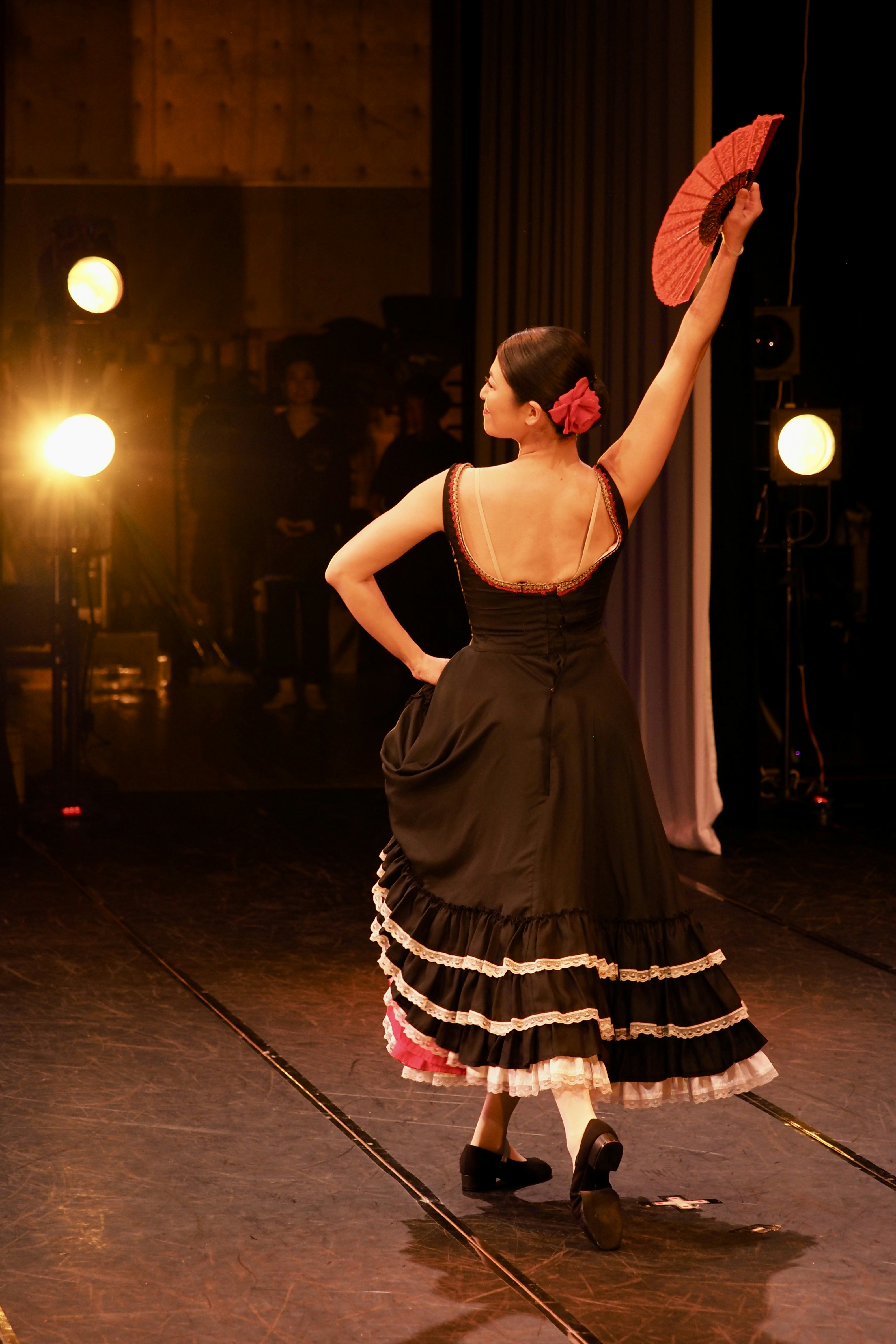 Black Dress, Red Fan: A Flamenco Moment on Stage