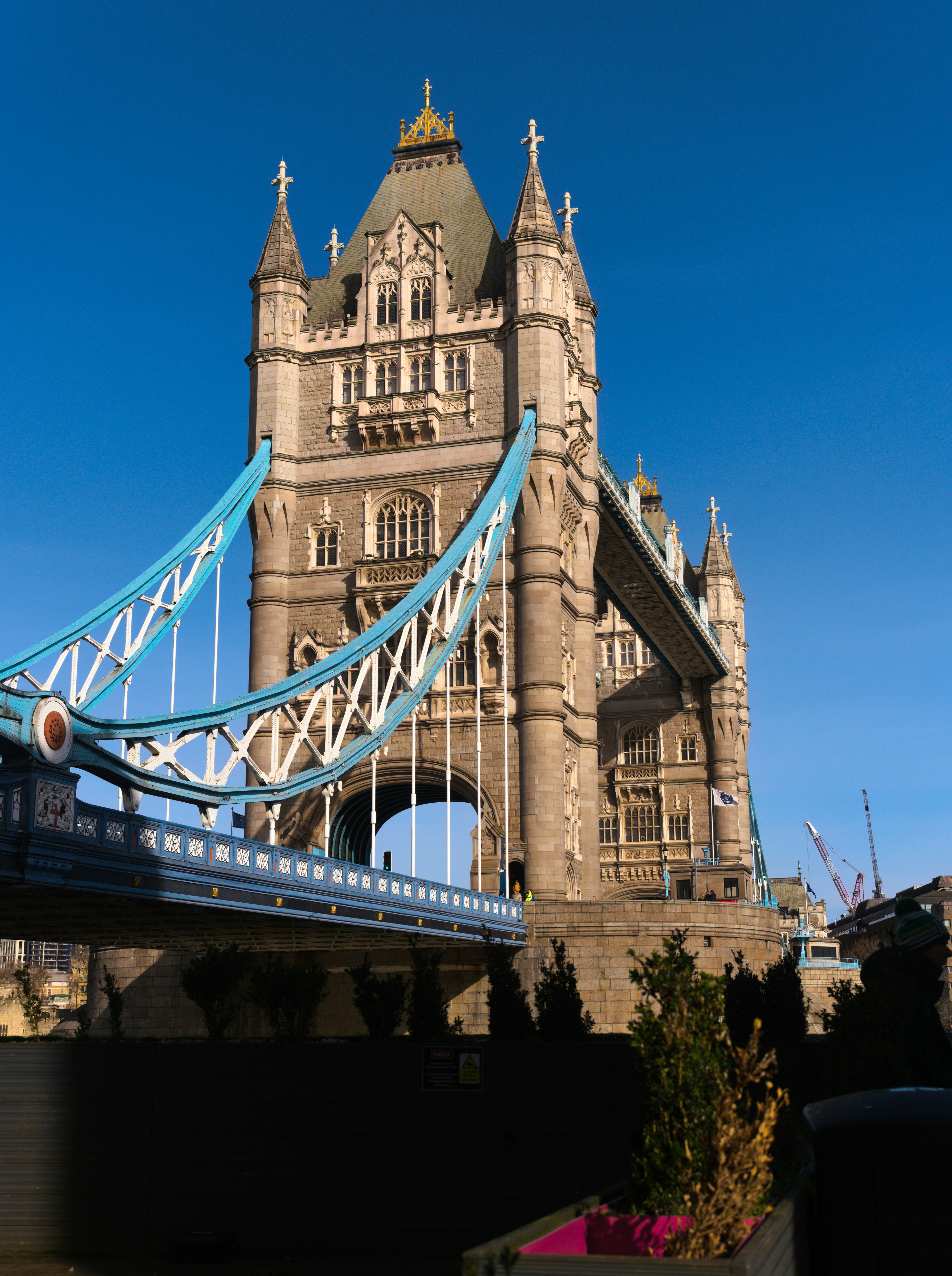 Towering Thames Tale: Tower Bridge in Crisp Afternoon Light