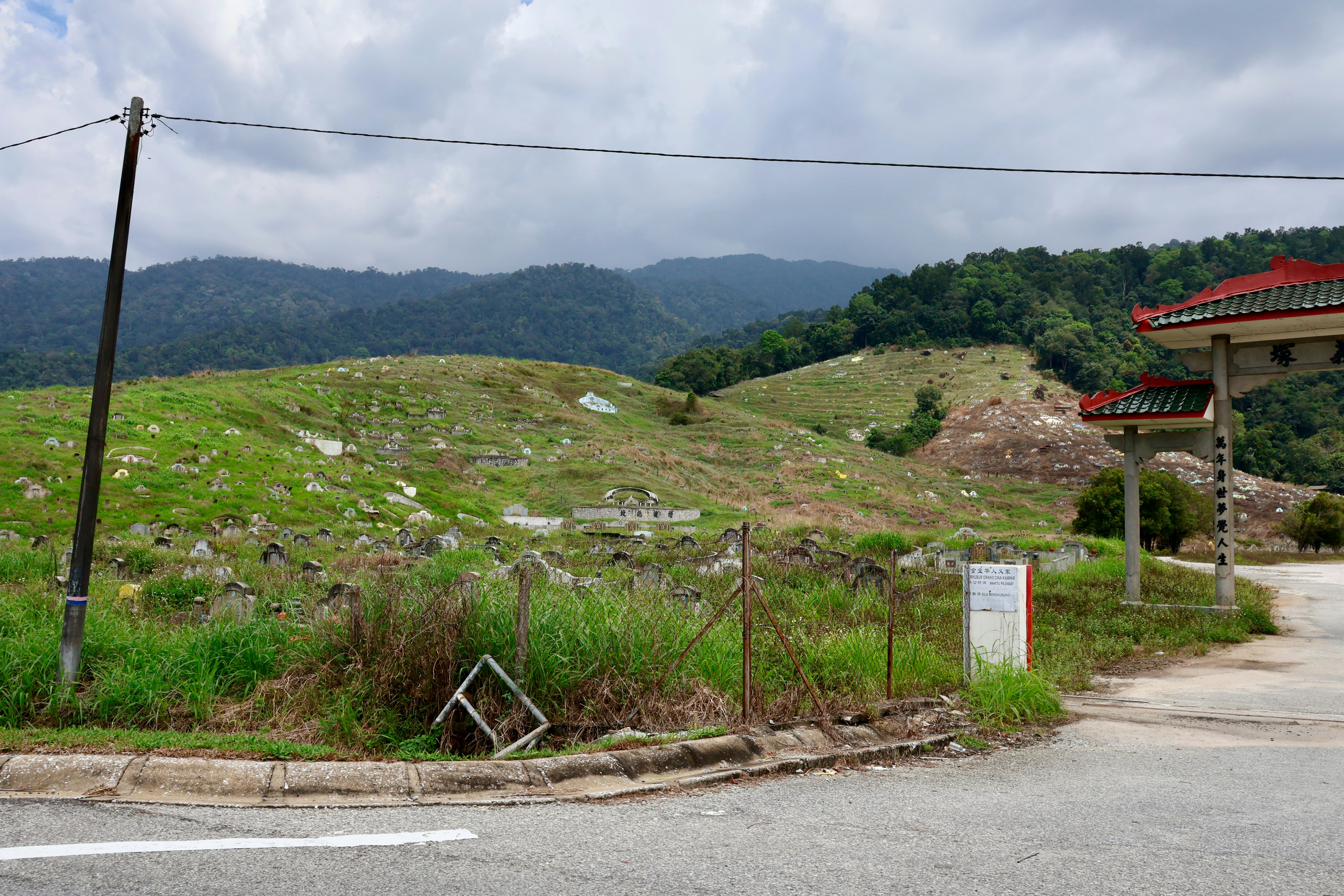 Gate to the Green Slope: A Quiet Corner of Open Terrain
