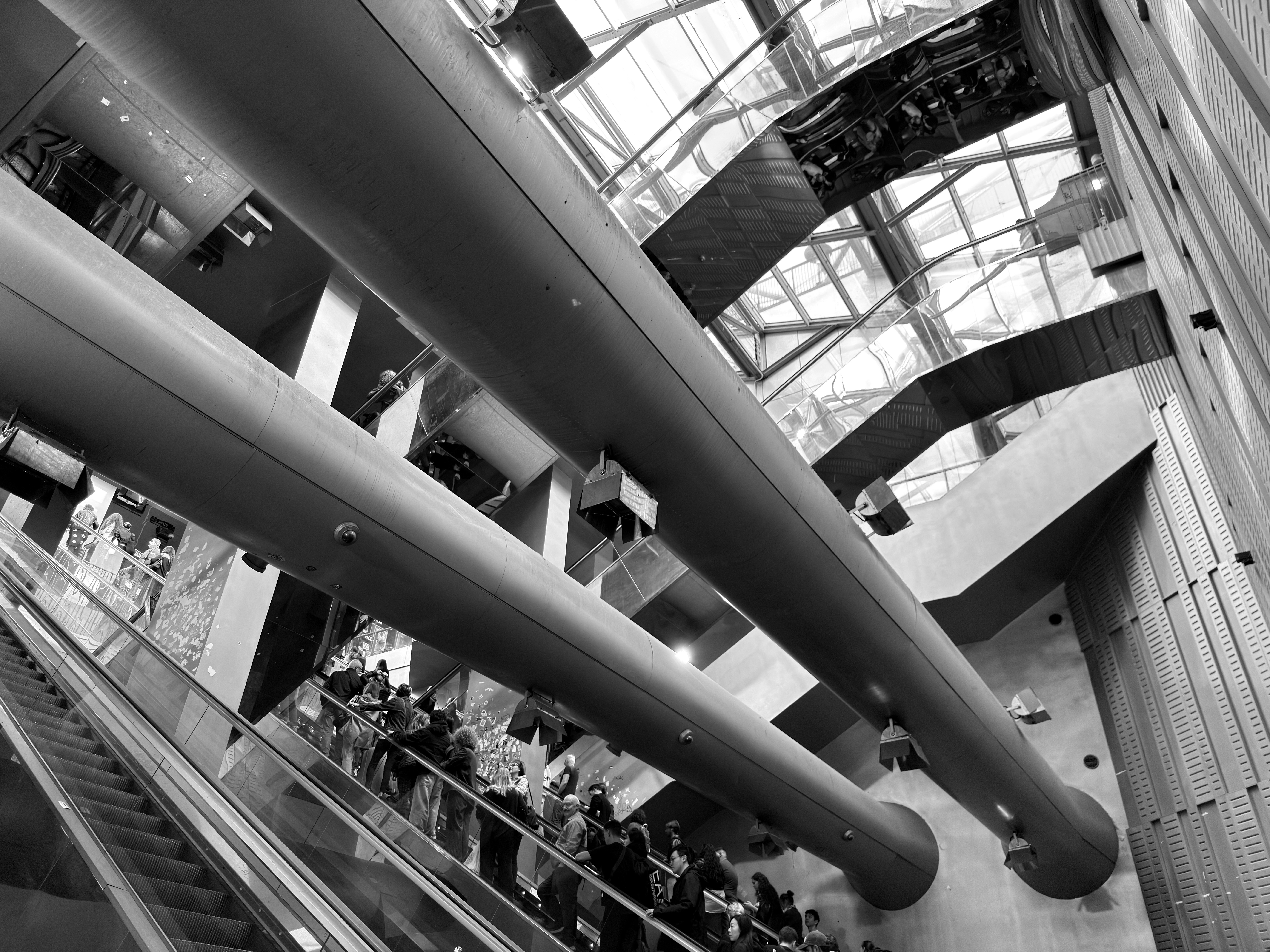 Industrial Light: A Slanting Atrium with Circling Ducts