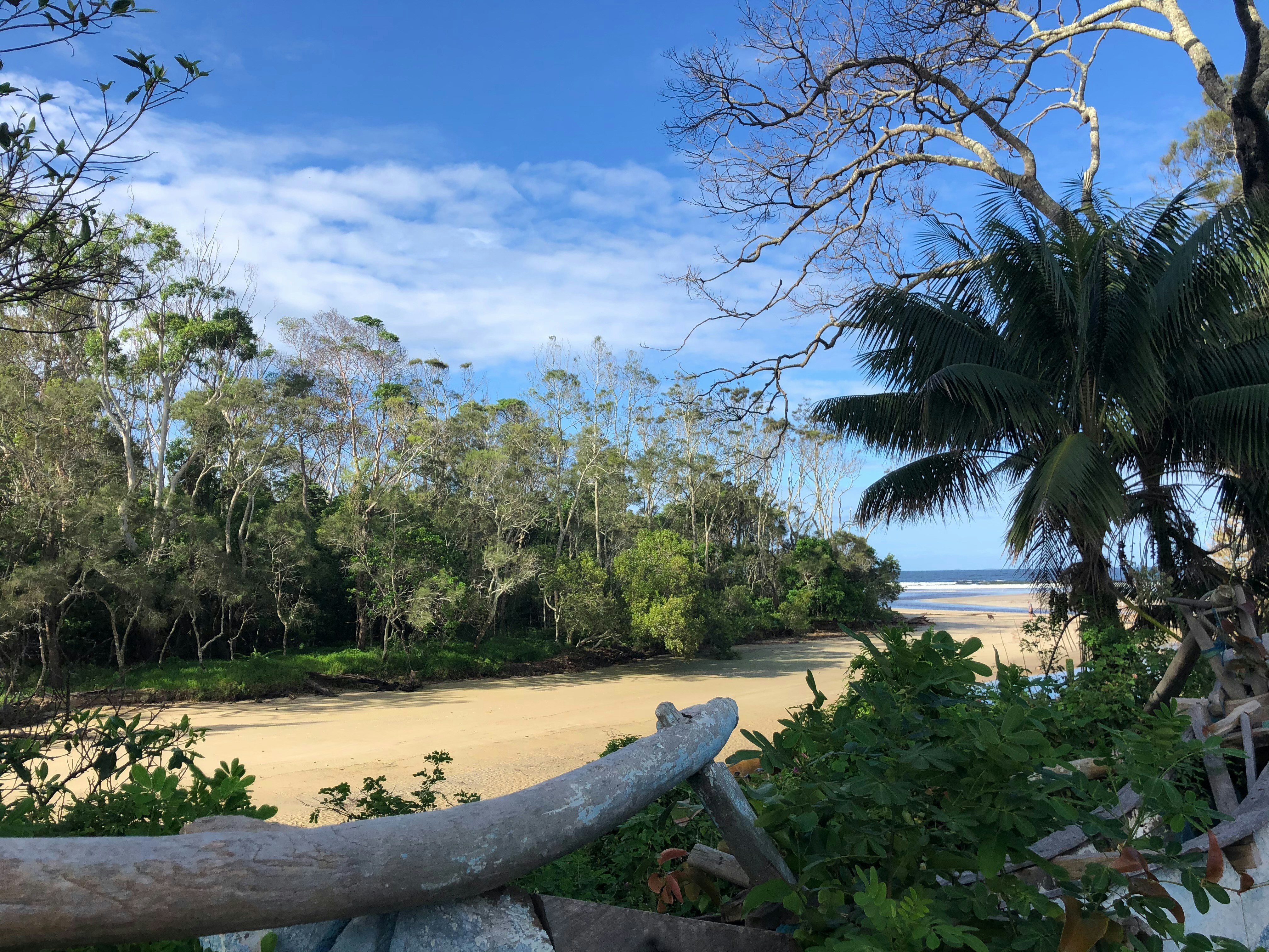 Lagoon Trail: Sand, Sea, and Shade