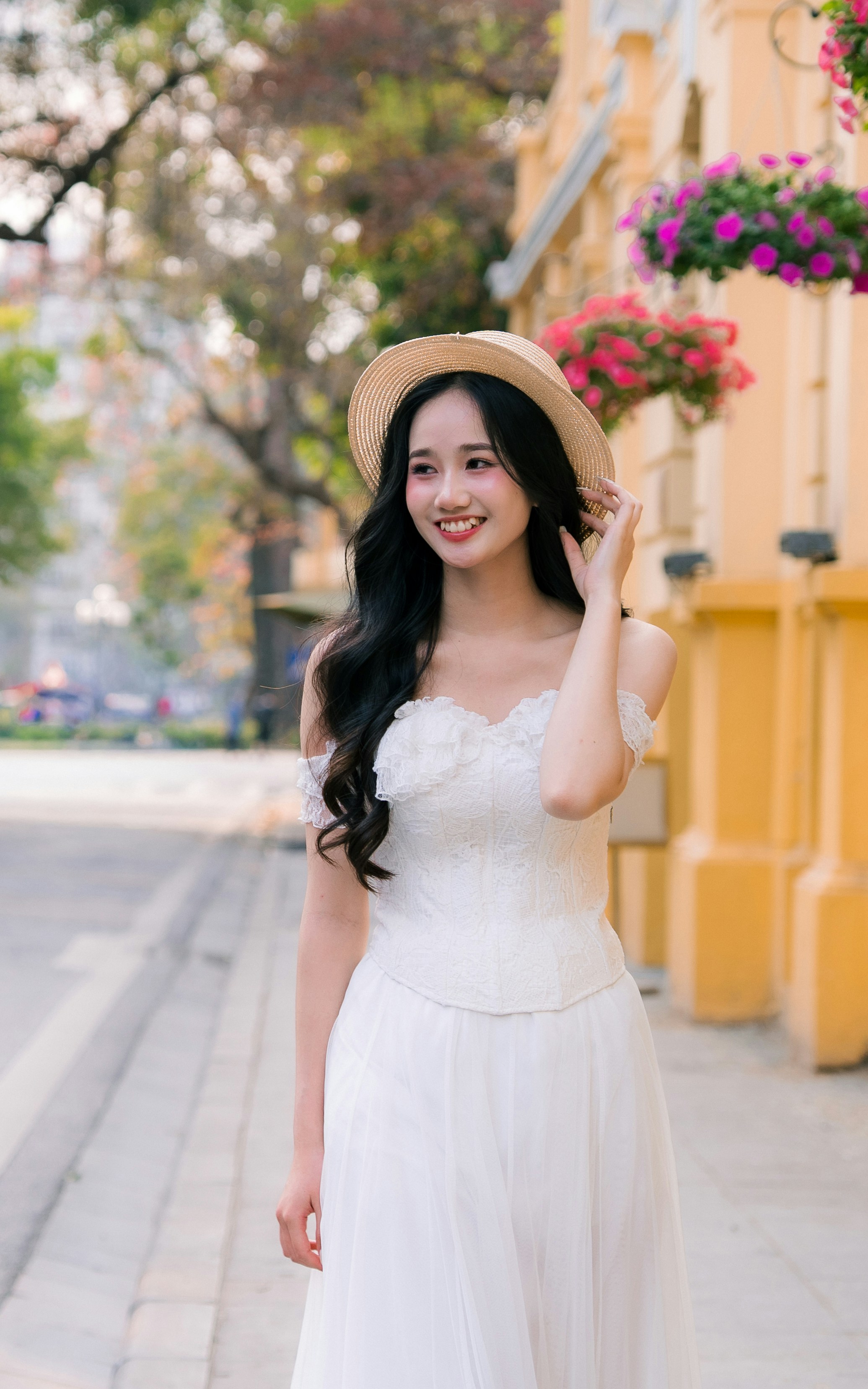 Sunlit Bride in a Florid Street