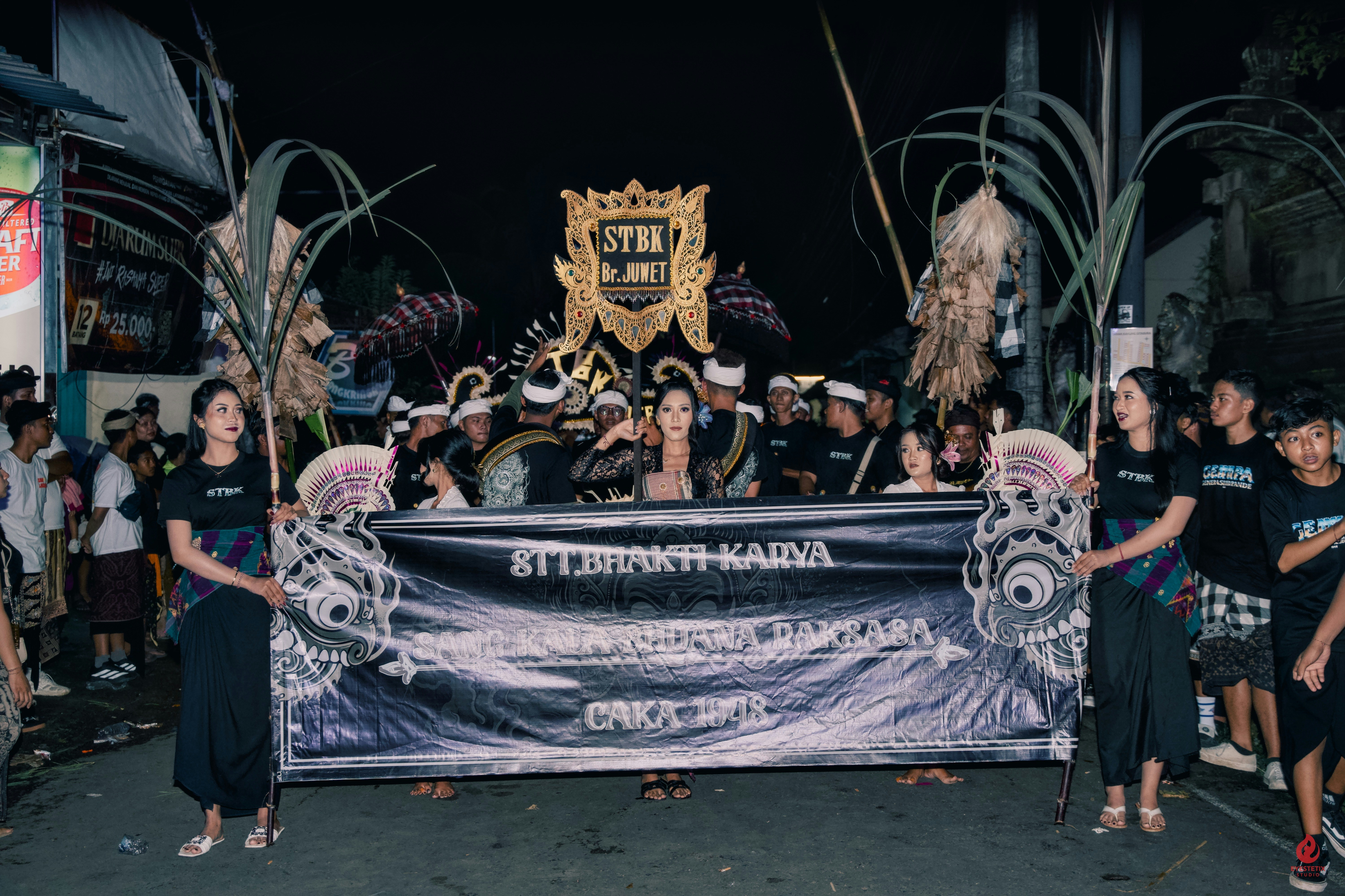 Midnight Banner Procession: A Nighttime Relay of Unity
