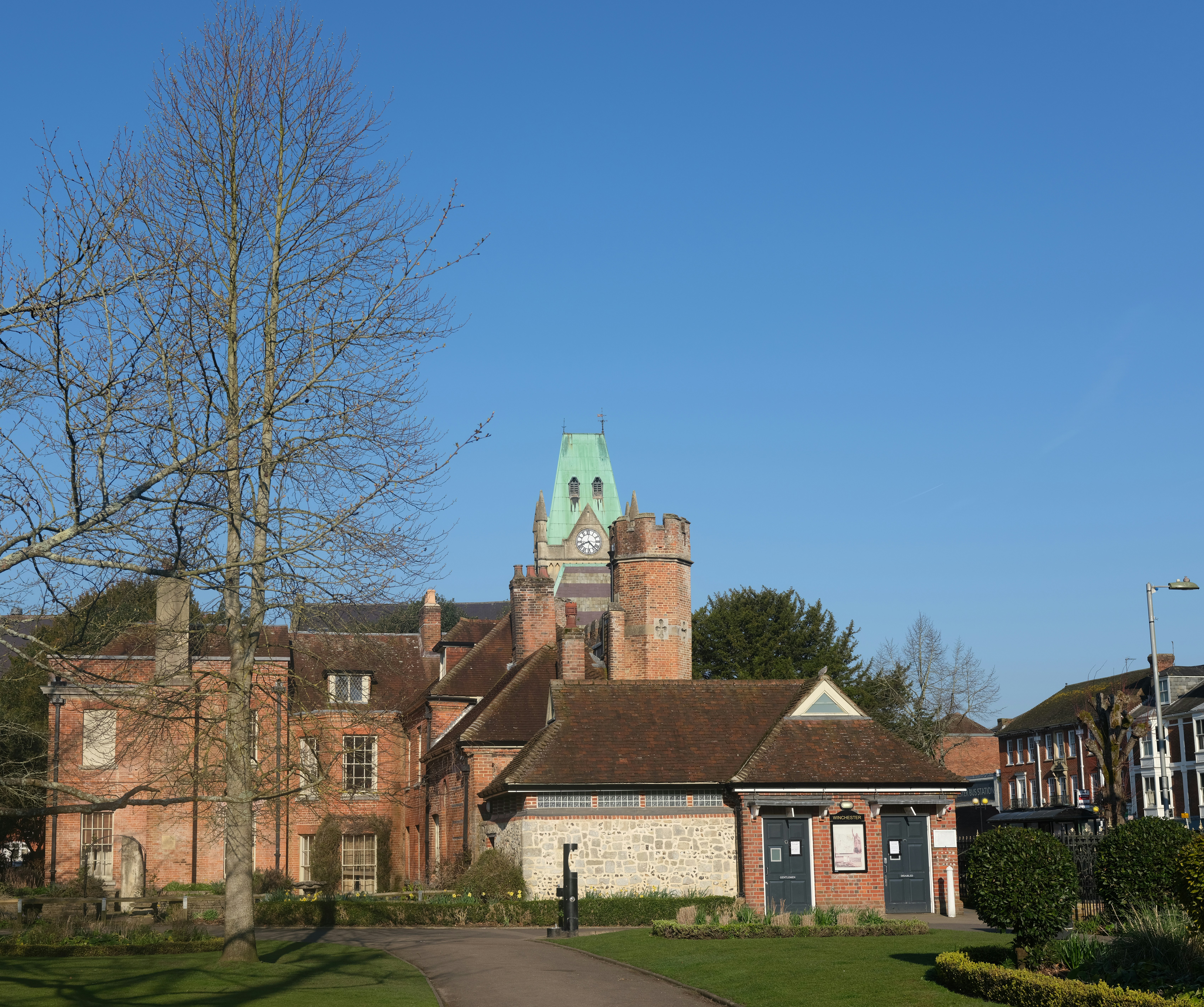 Brick Ensemble Under a Clear Blue Canopy