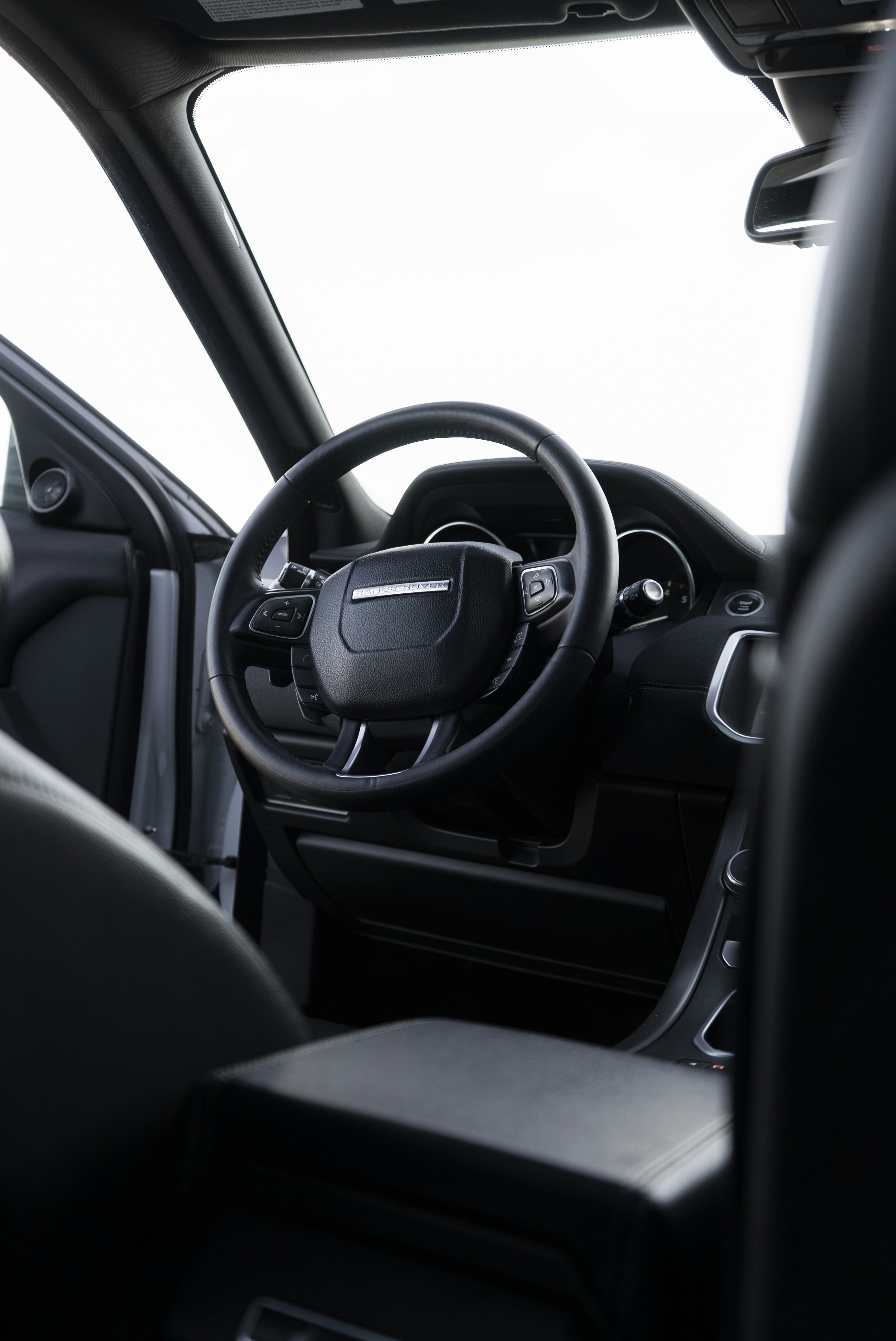 Steering Wheel Centered: Quiet Luxury Inside a Modern SUV