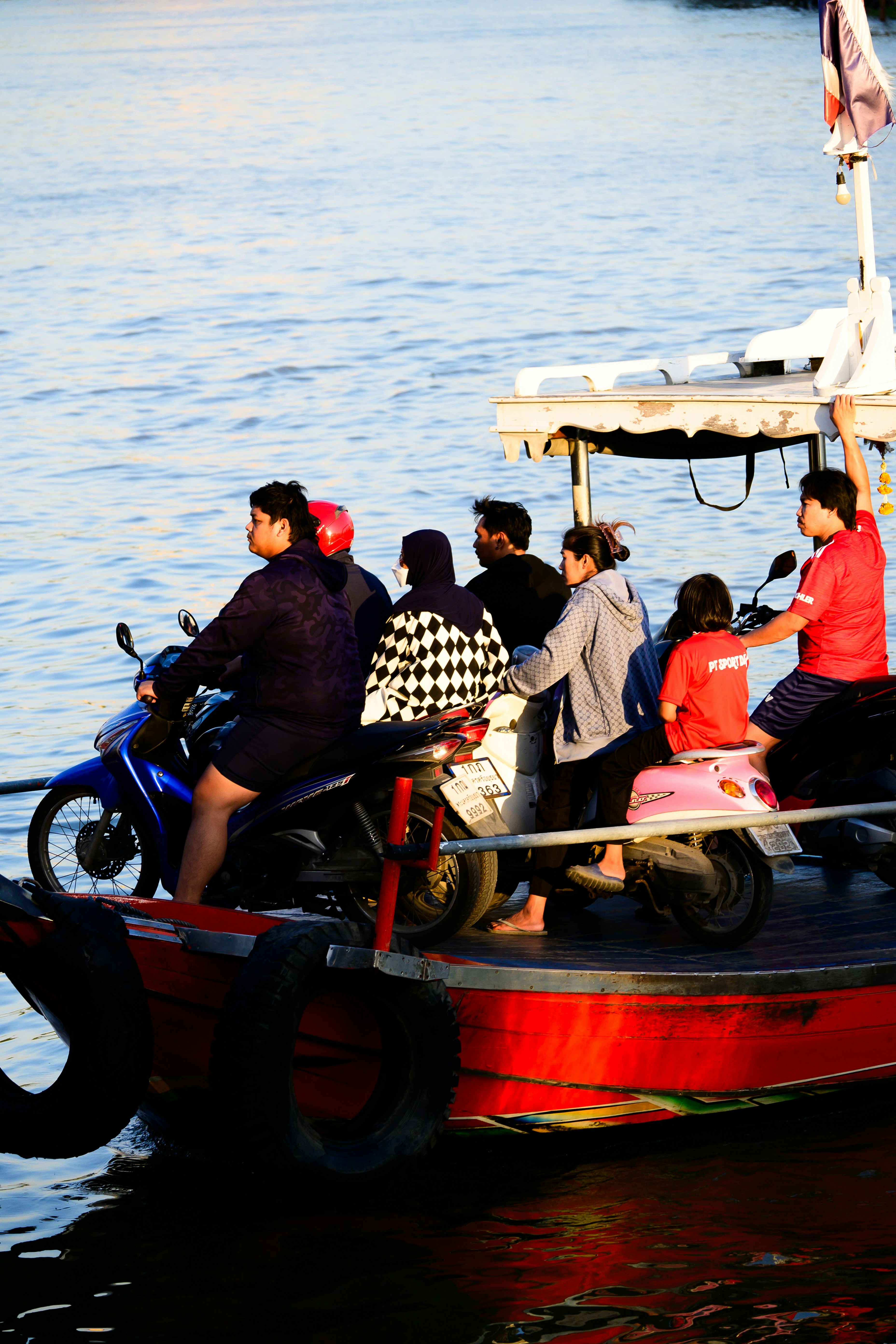 Terminal Ferry of Faces: A Family flotilla on the water