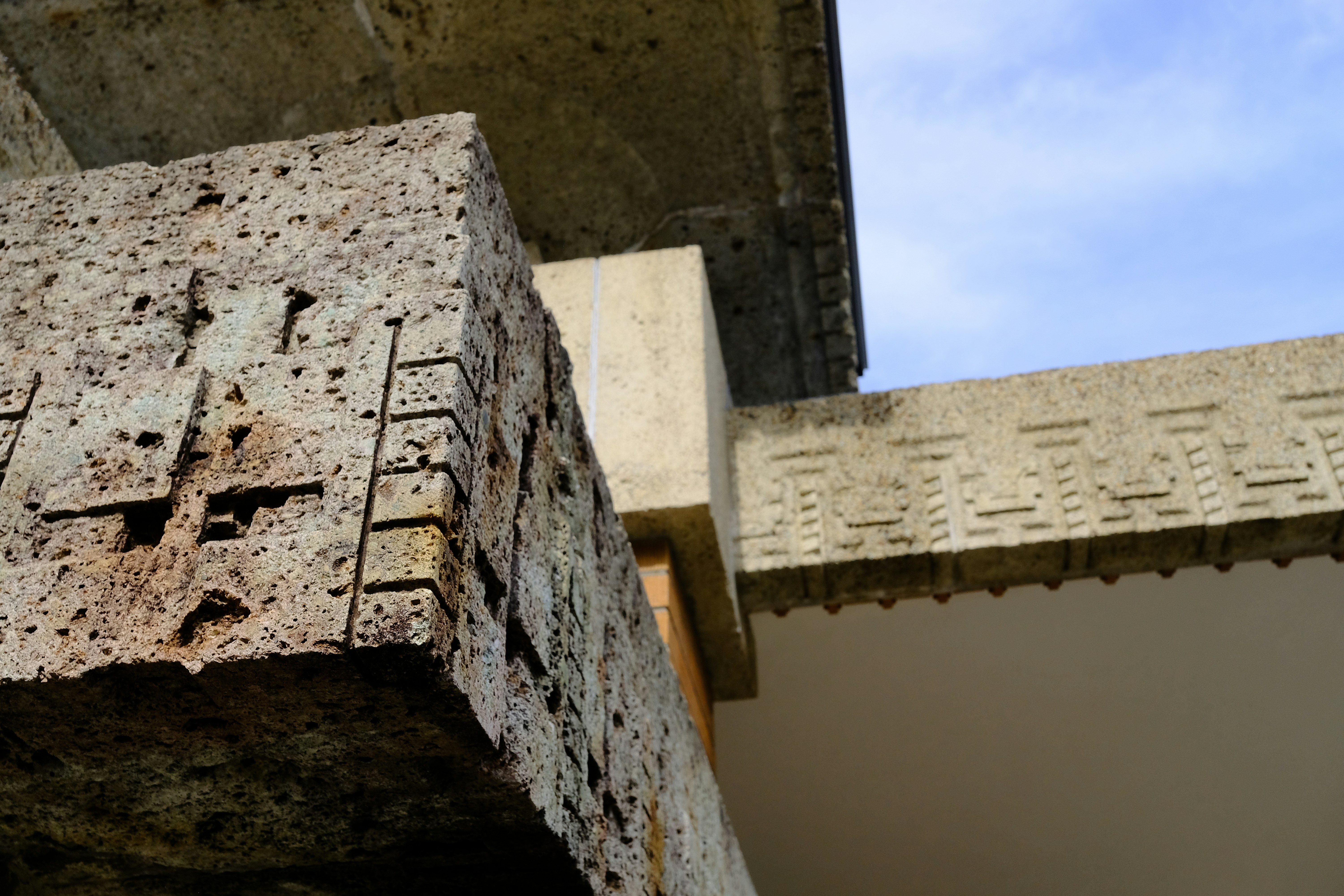 Concrete Geometry at the Edge of Light
