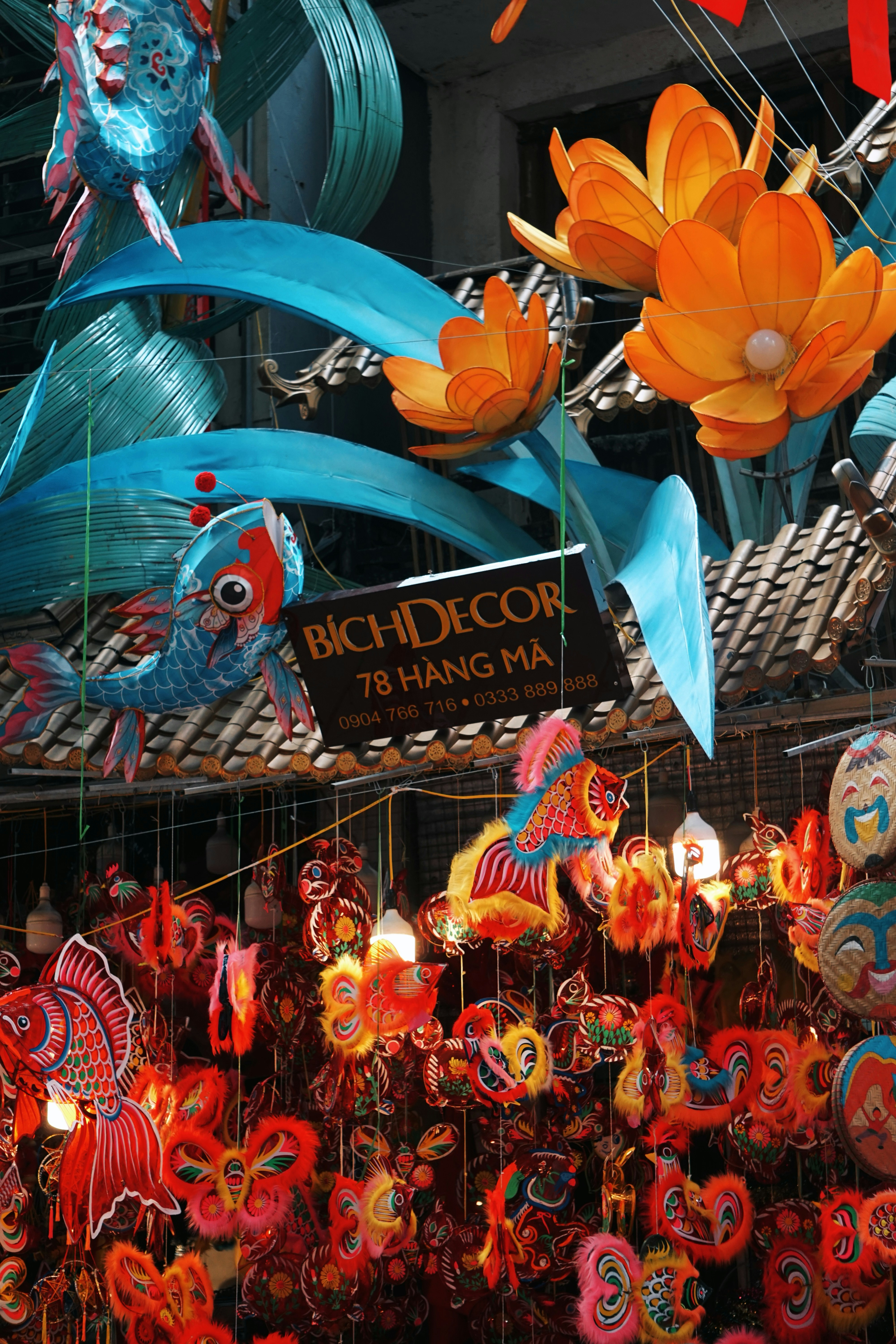 Vibrant Market Lanterns and Florals: A Kaleidoscope of Color