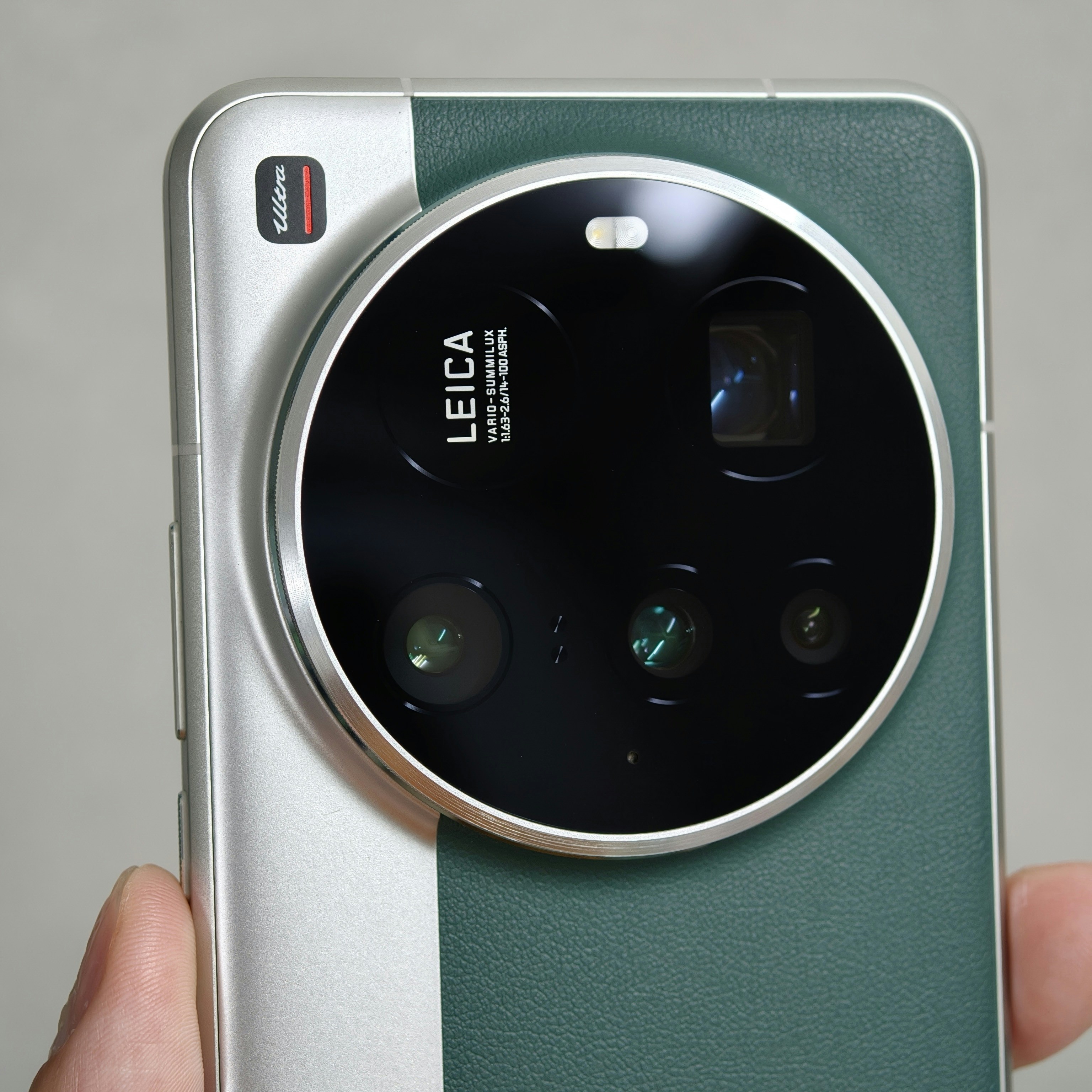 Leica Circle: A Prime Lens Moment on a Metal Back