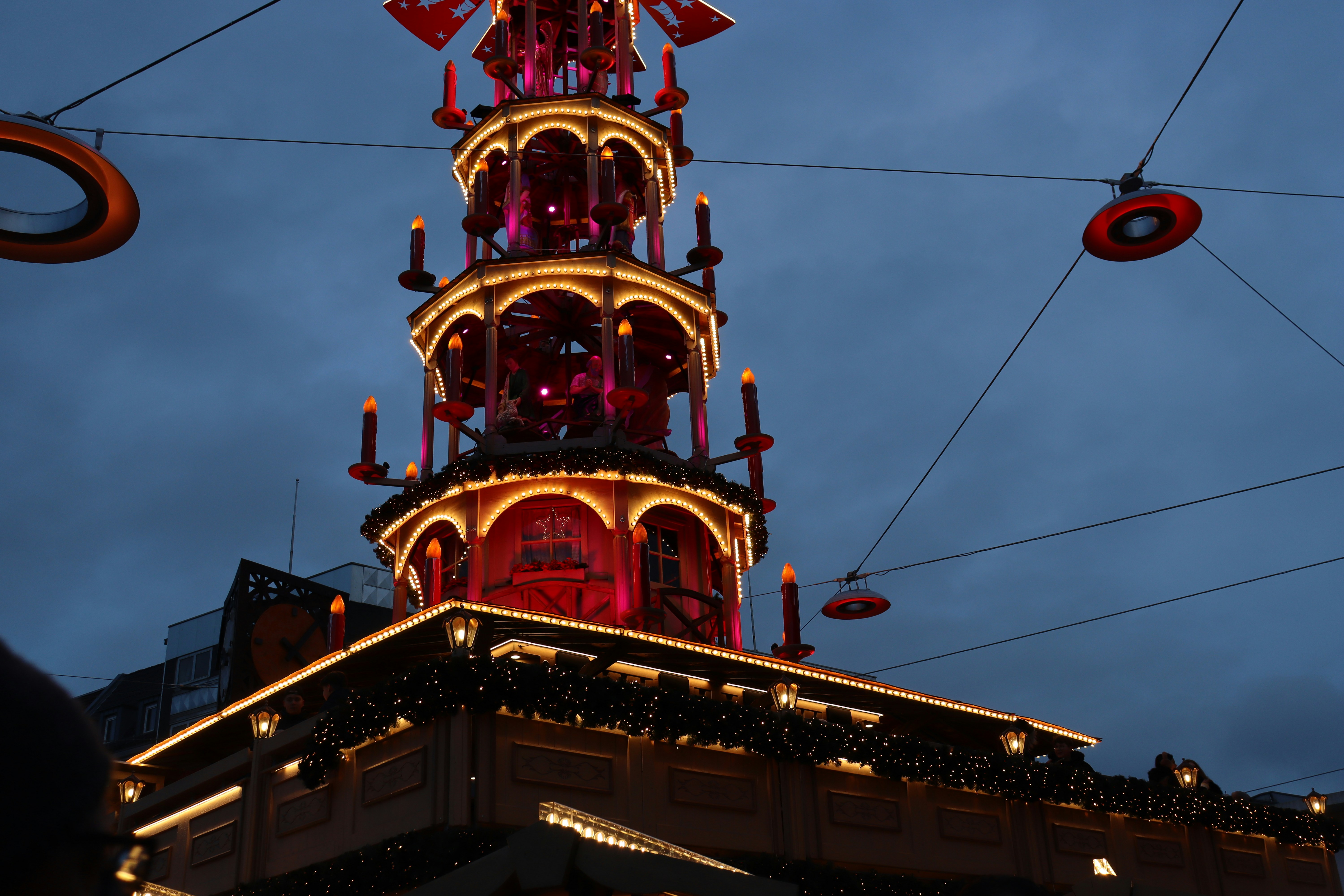 Golden Pagoda Glow: Night Market Spire Under Neon Wires