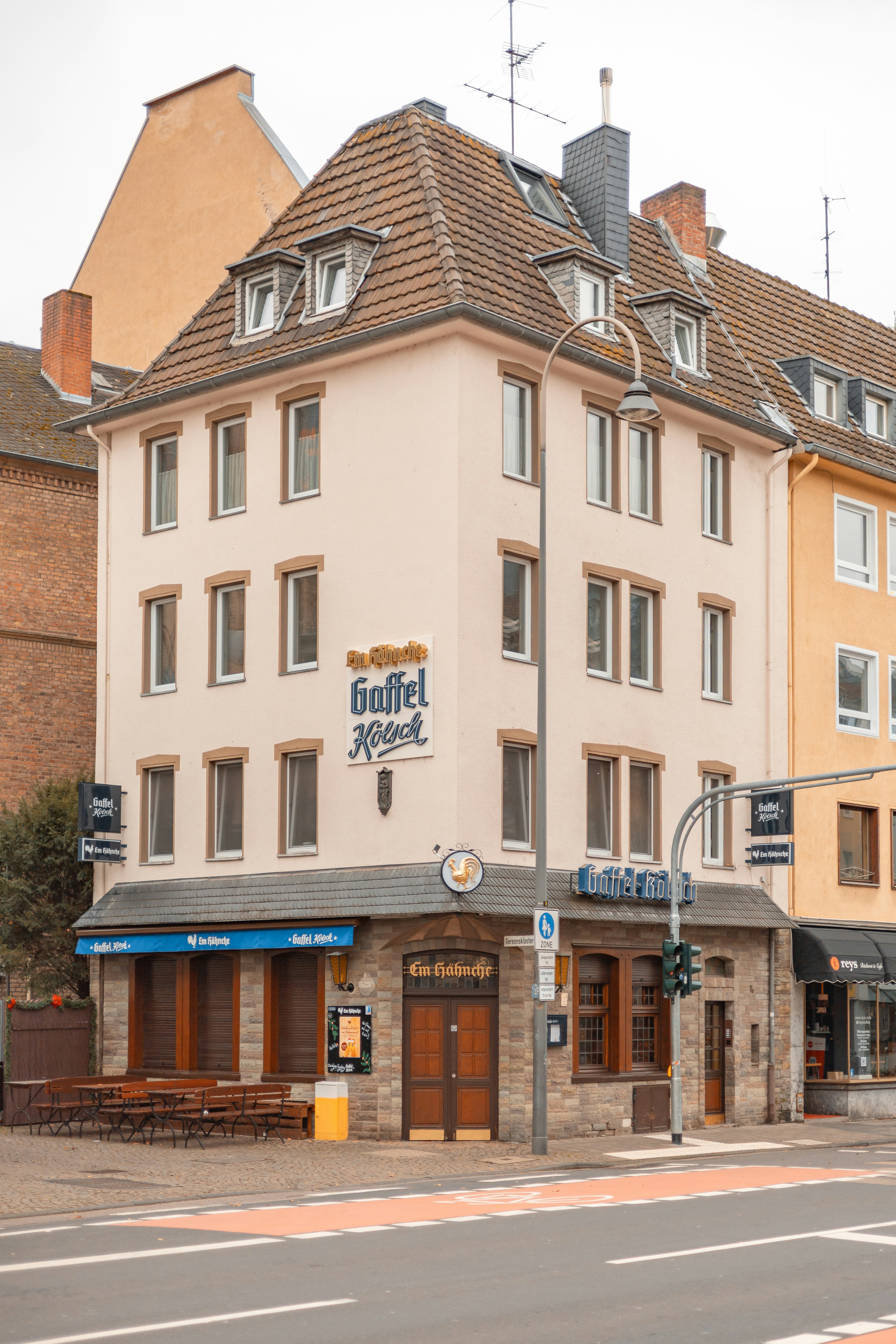 Corner Café Tower: A Quiet Streetcorner House with European Charm