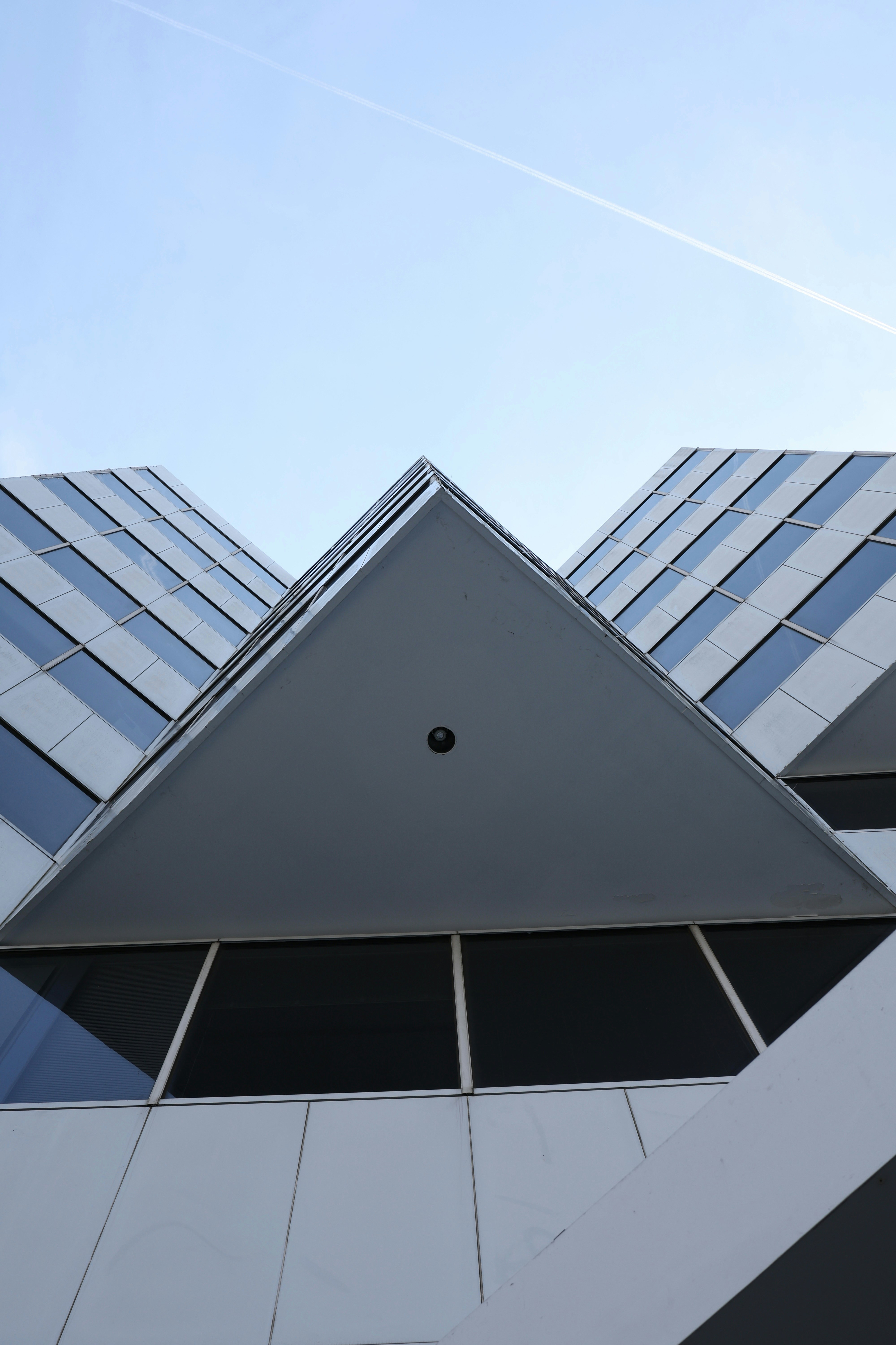 Angular Facade Convergence
