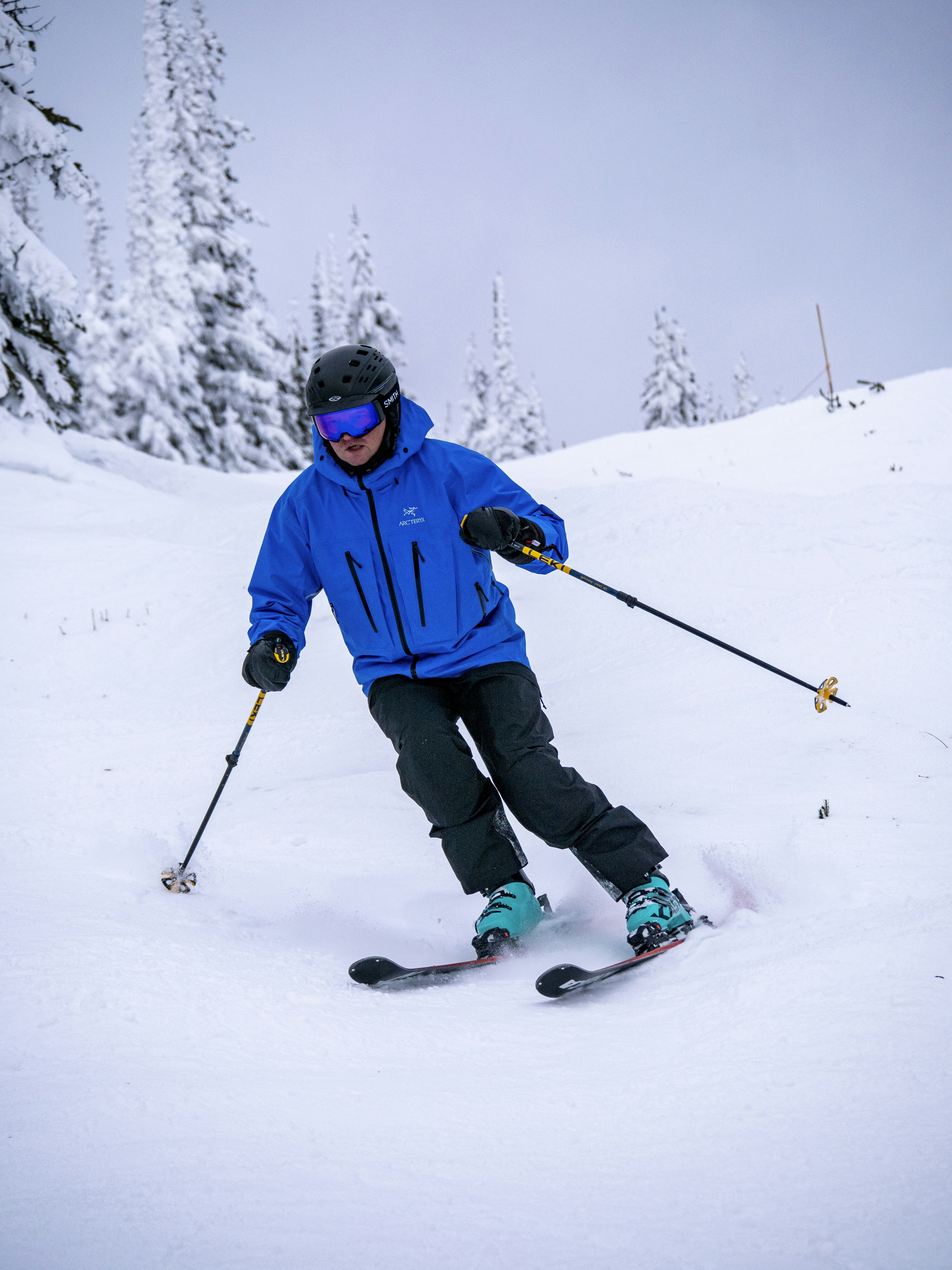Blue Jacket, White Slopes: A Skillful Carving Run