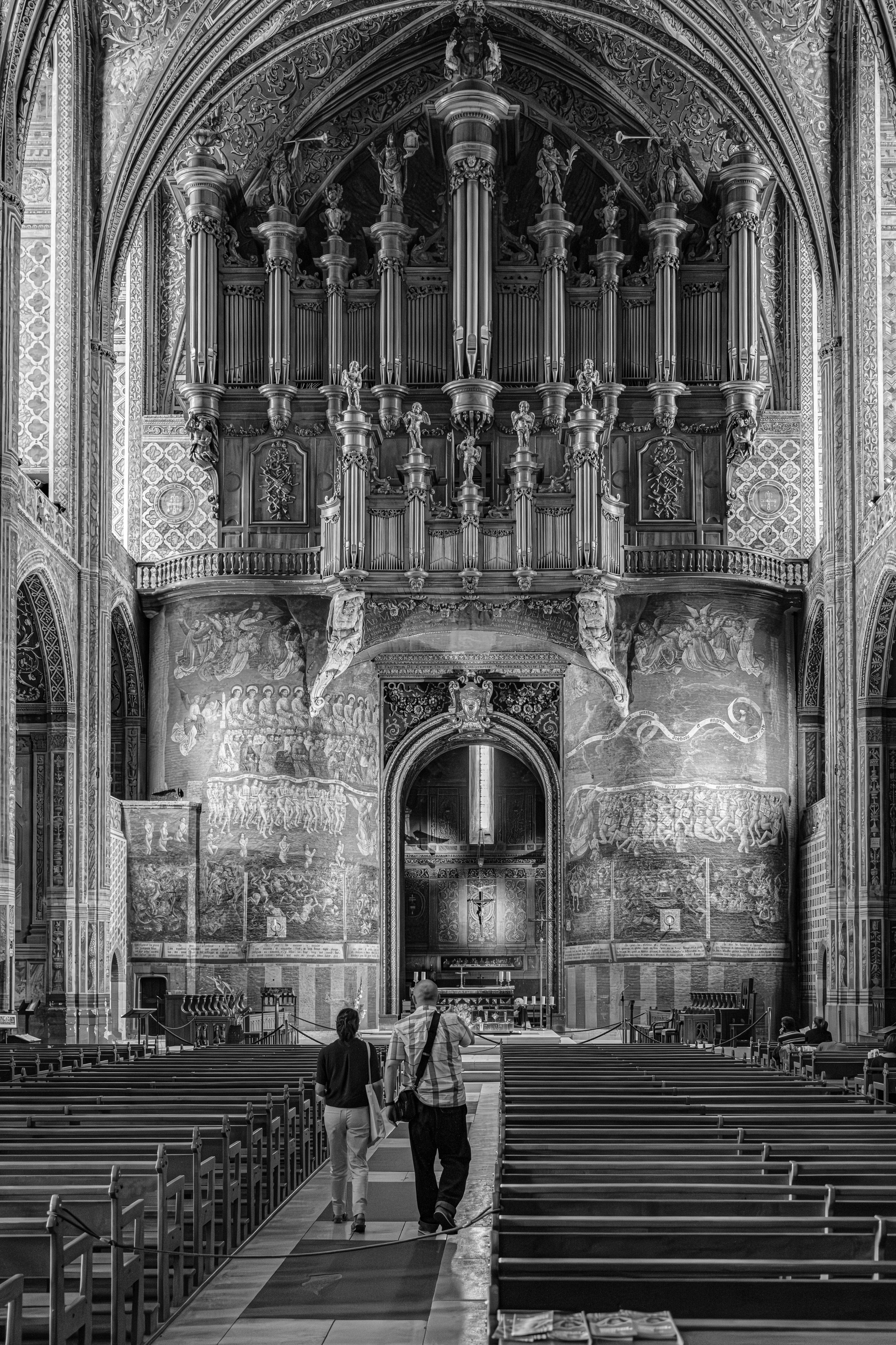 Angelic Organ Echoes Beneath Gothic Vaults