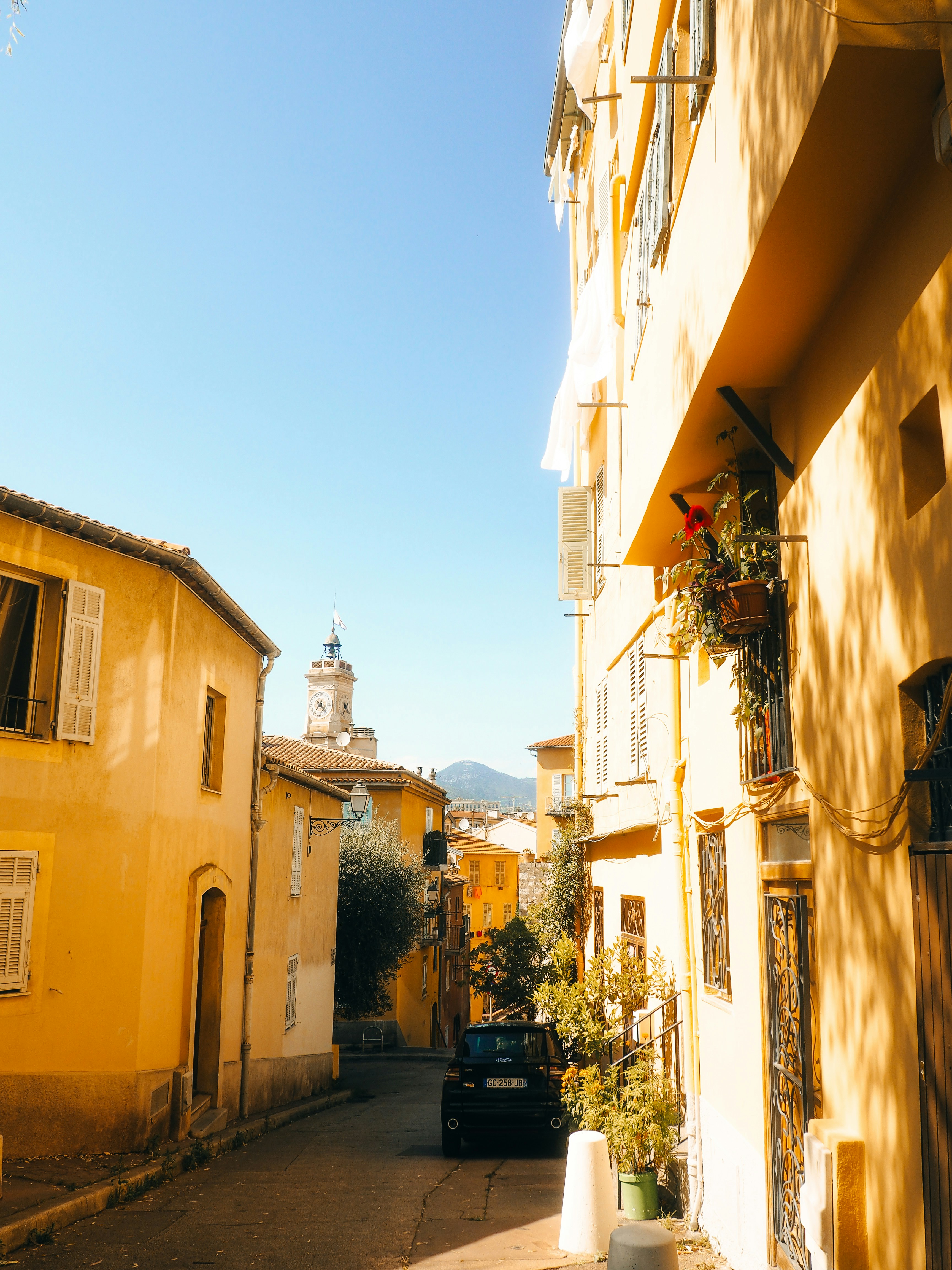 Sunlit Street in Warm Andalusian Hue