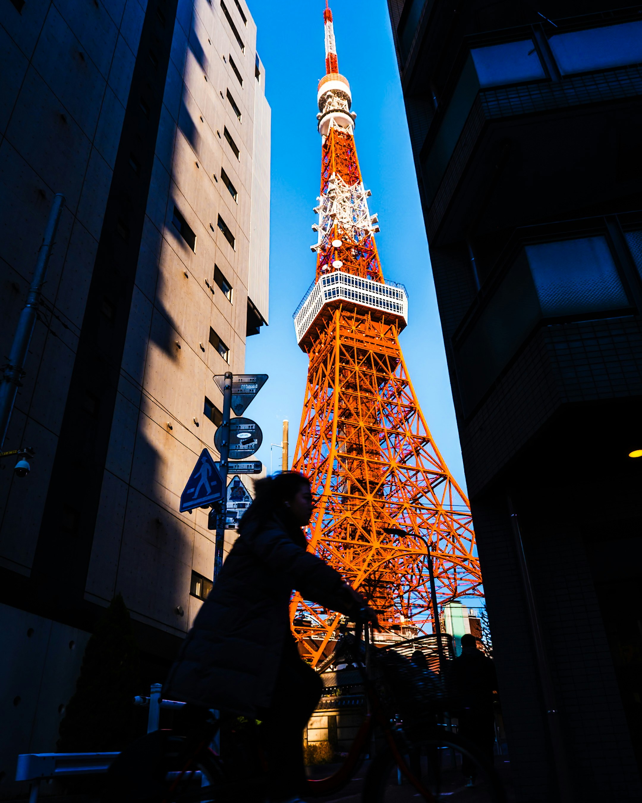 Tokyo Tower in Shadowed Alley: A Bold Skyline Stroll