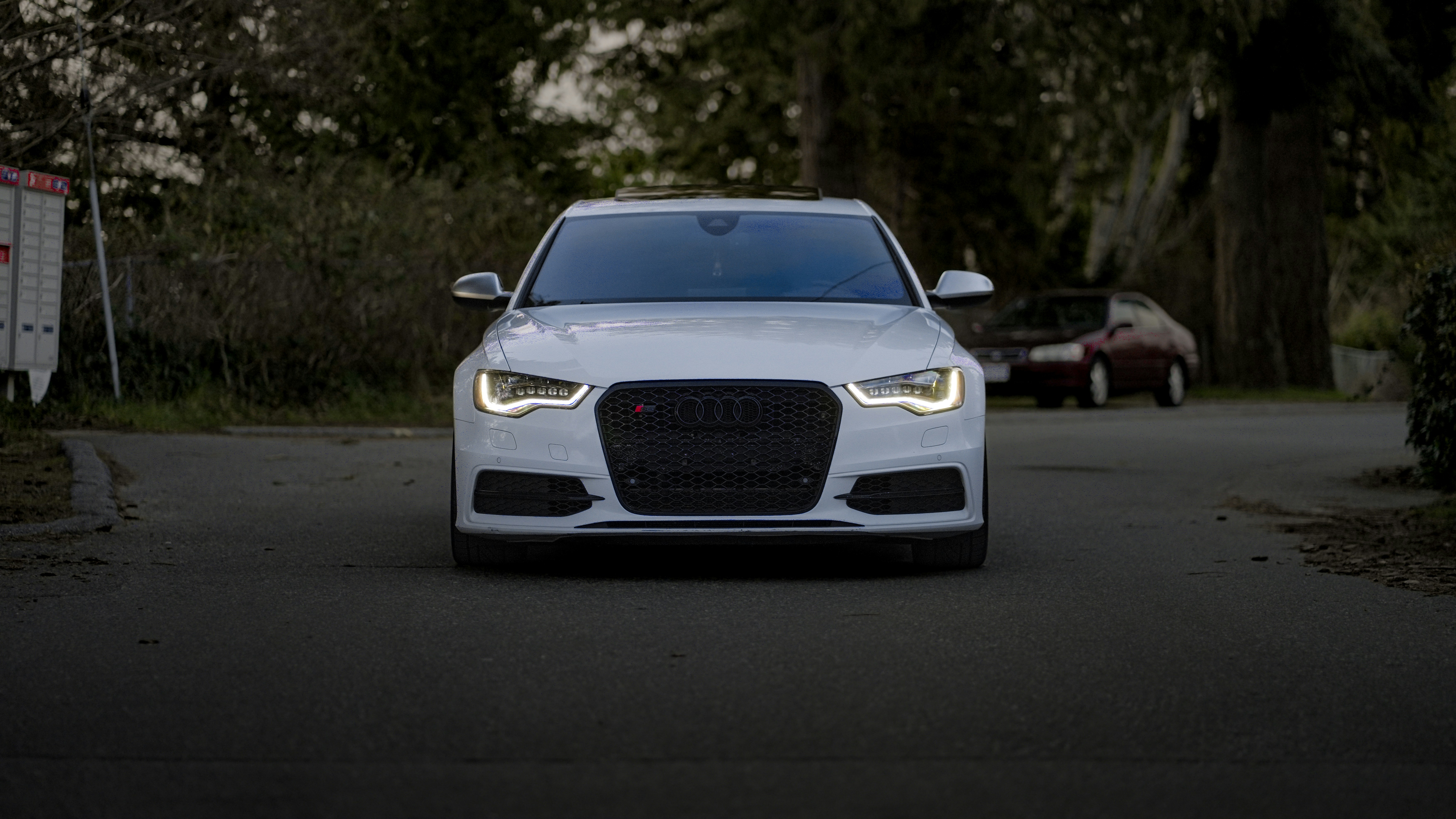 Midnight Gray? White Stance: Front-and-Center of a Bold Audi