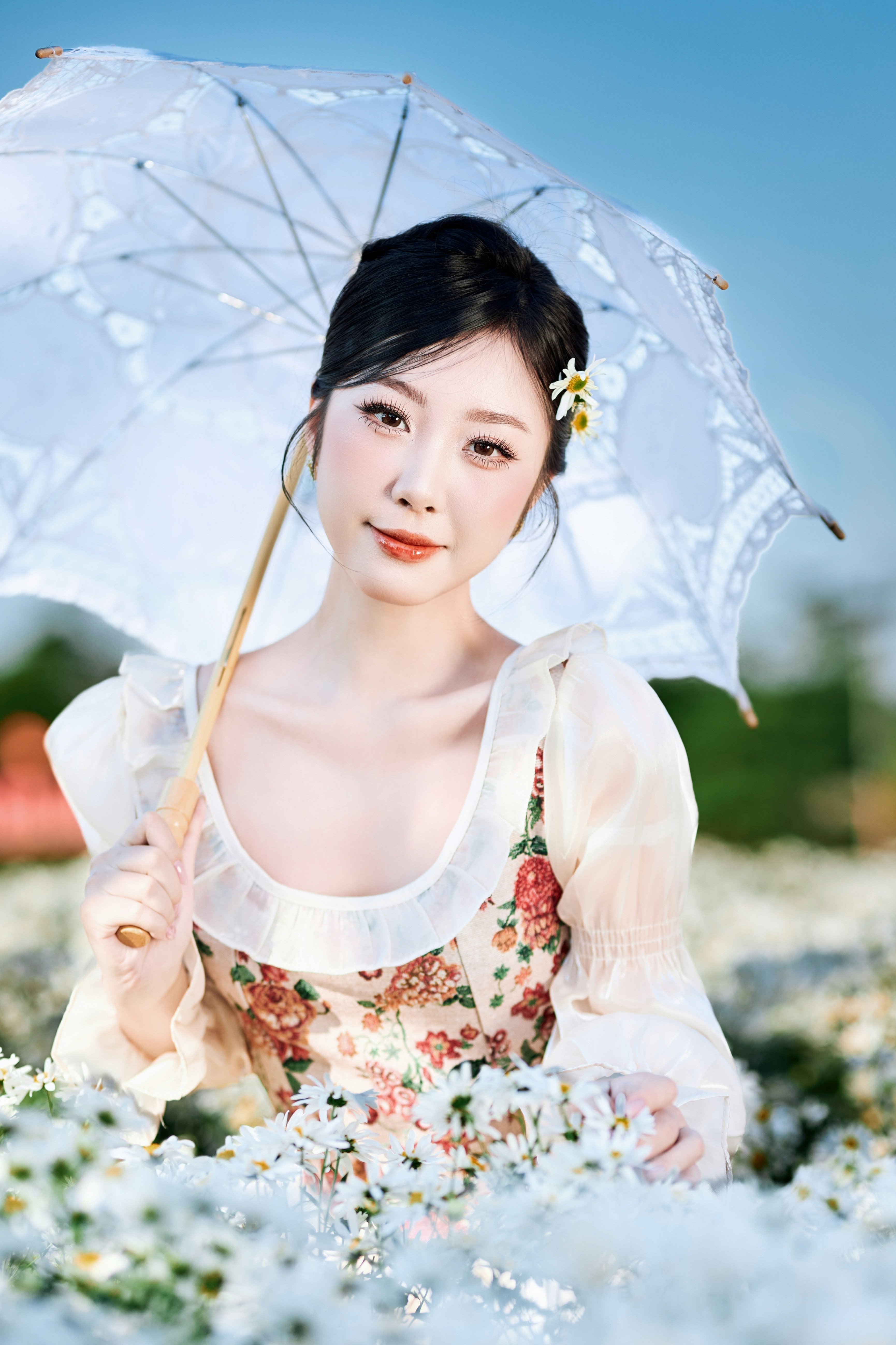 Powdered Bloom: A Quiet Moment Under the Lace Umbrella