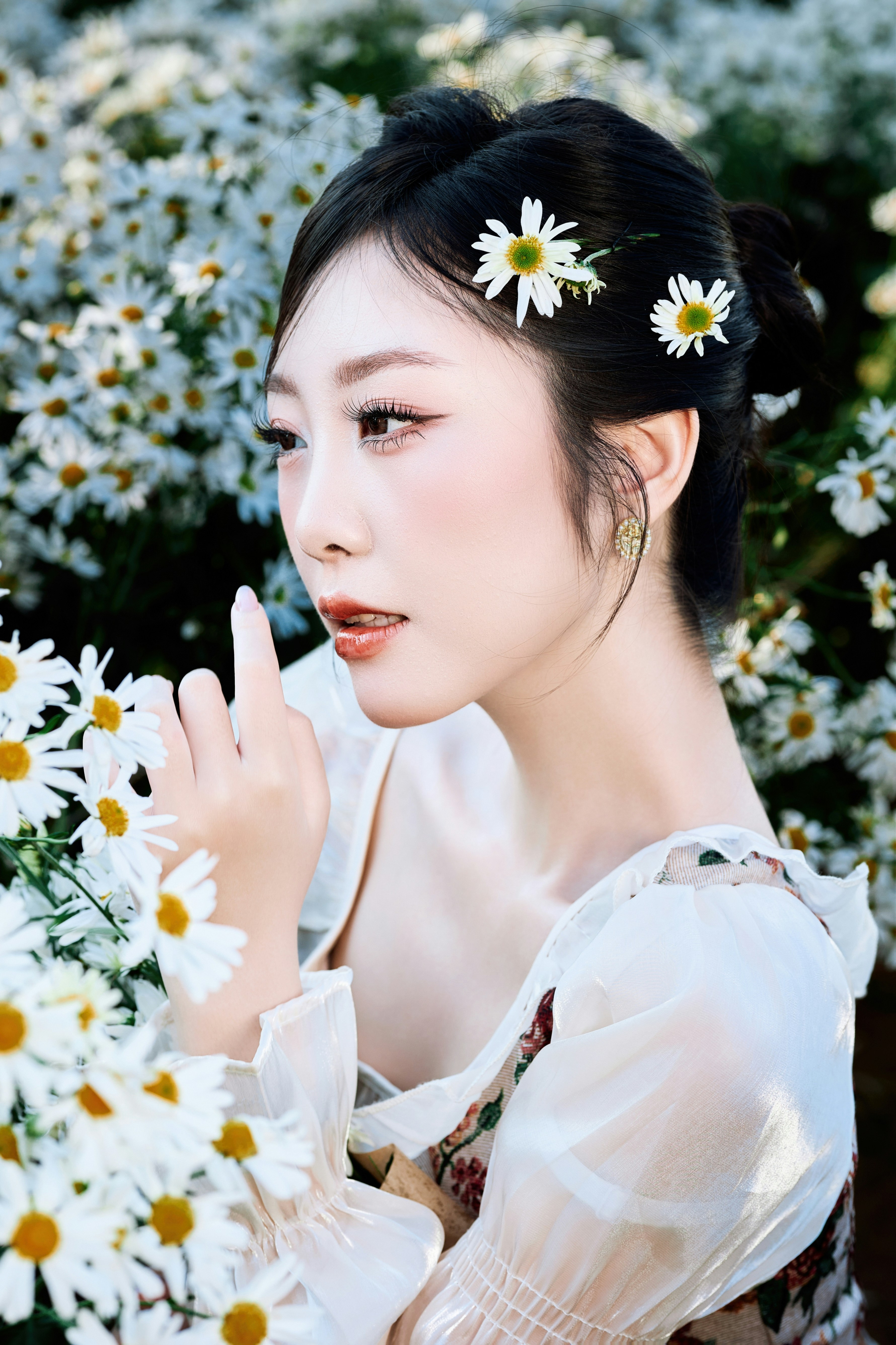 Daisy Veil: A Portrait Among Field White
