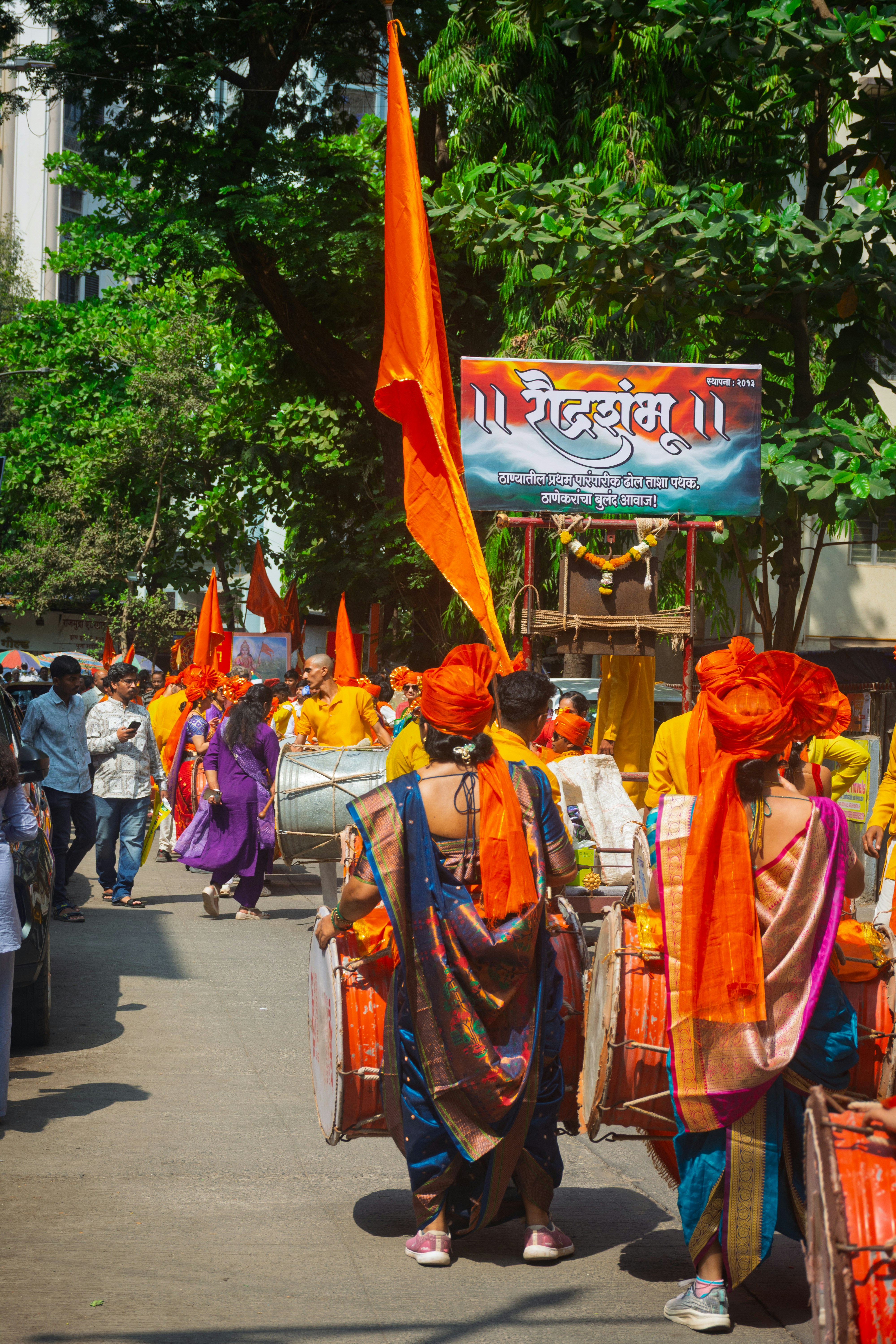 Drums of Orange: A Colorful Street Parade in Full Rhythm