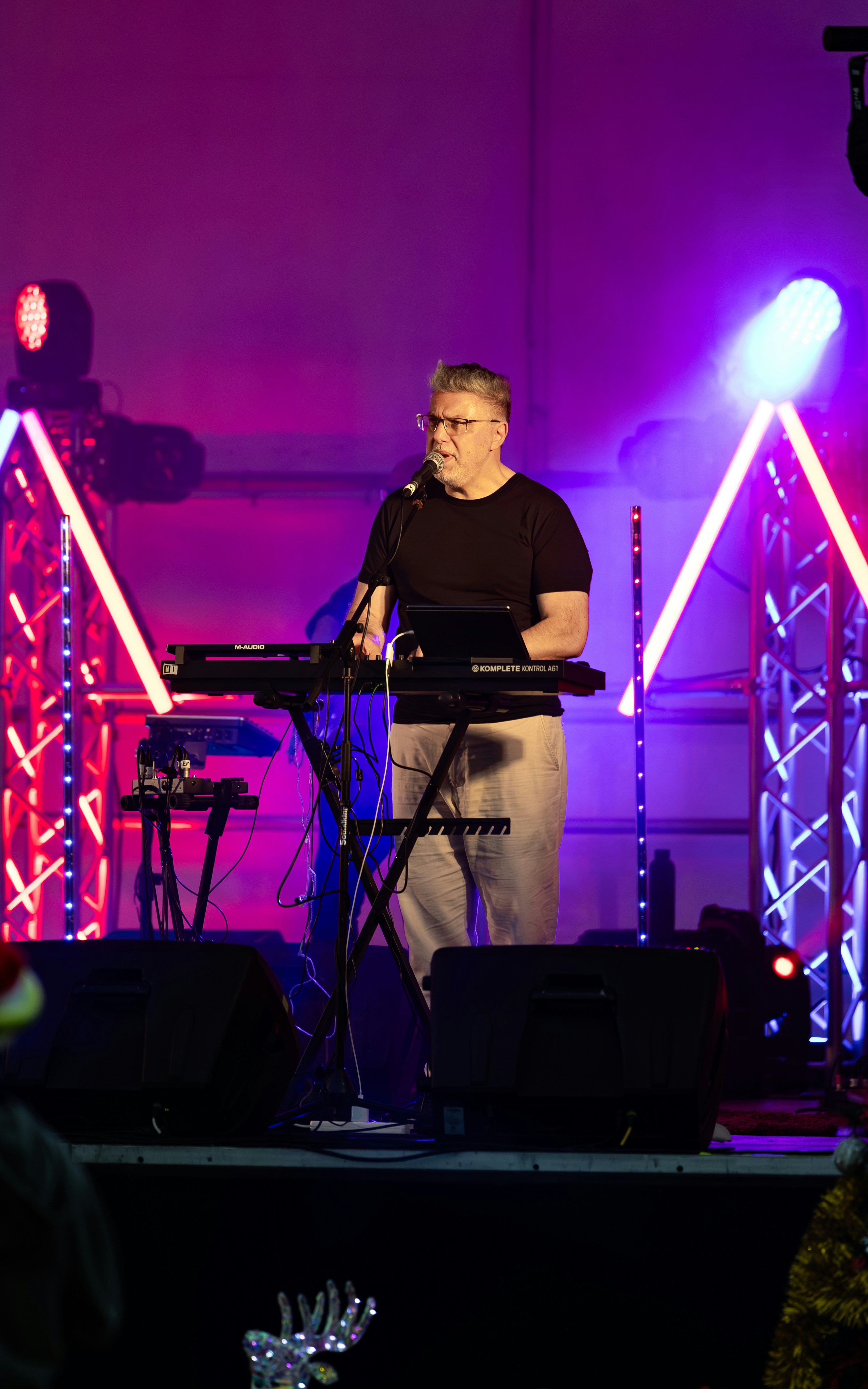 Keys, Lights, and a Midriff of Sound: The Keyboardist in Neon Rhythm
