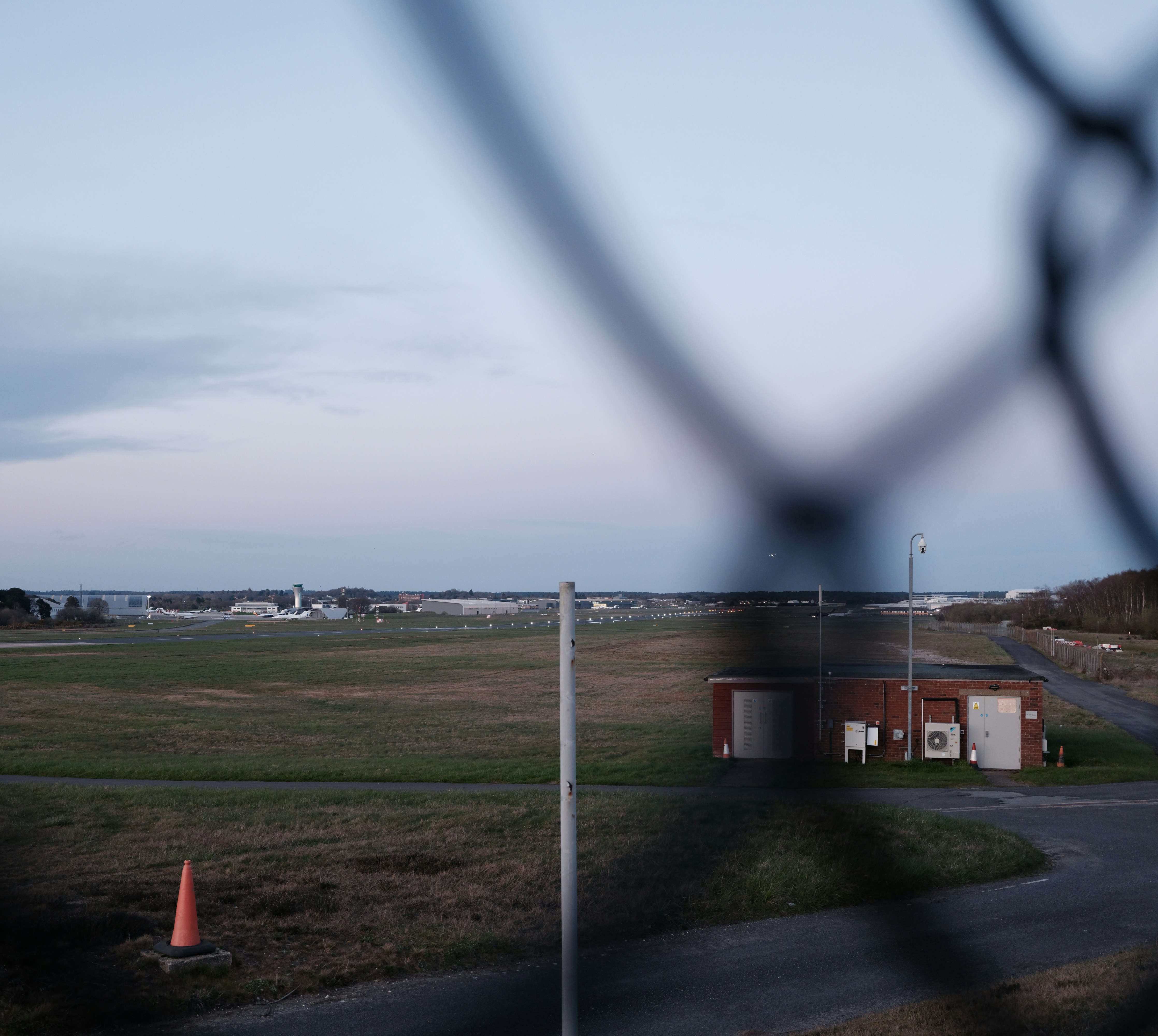 Fence Fragments and distant Field: A Quiet Perimeter
