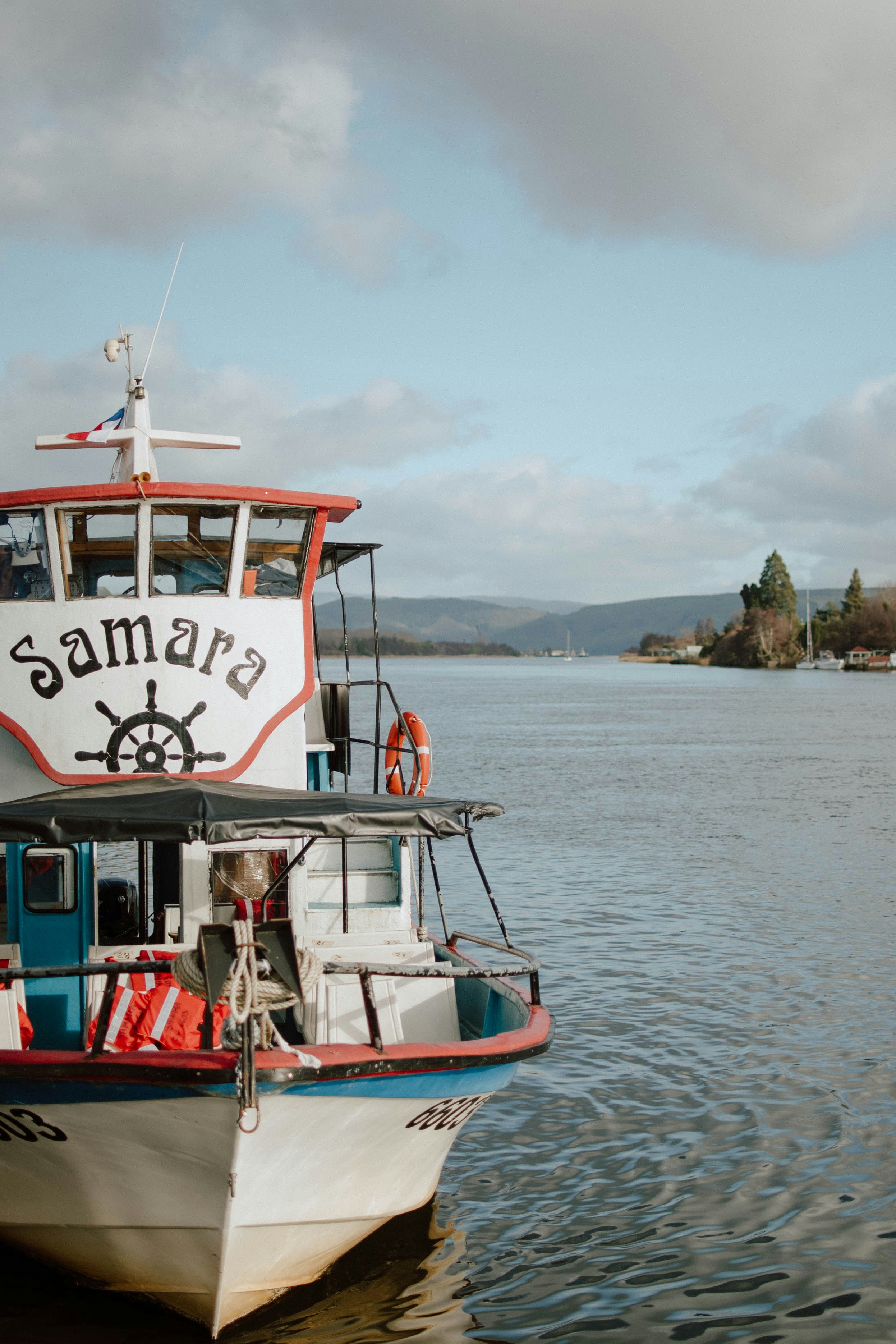 Nautical Portrait: The Samara in Calm Waters
